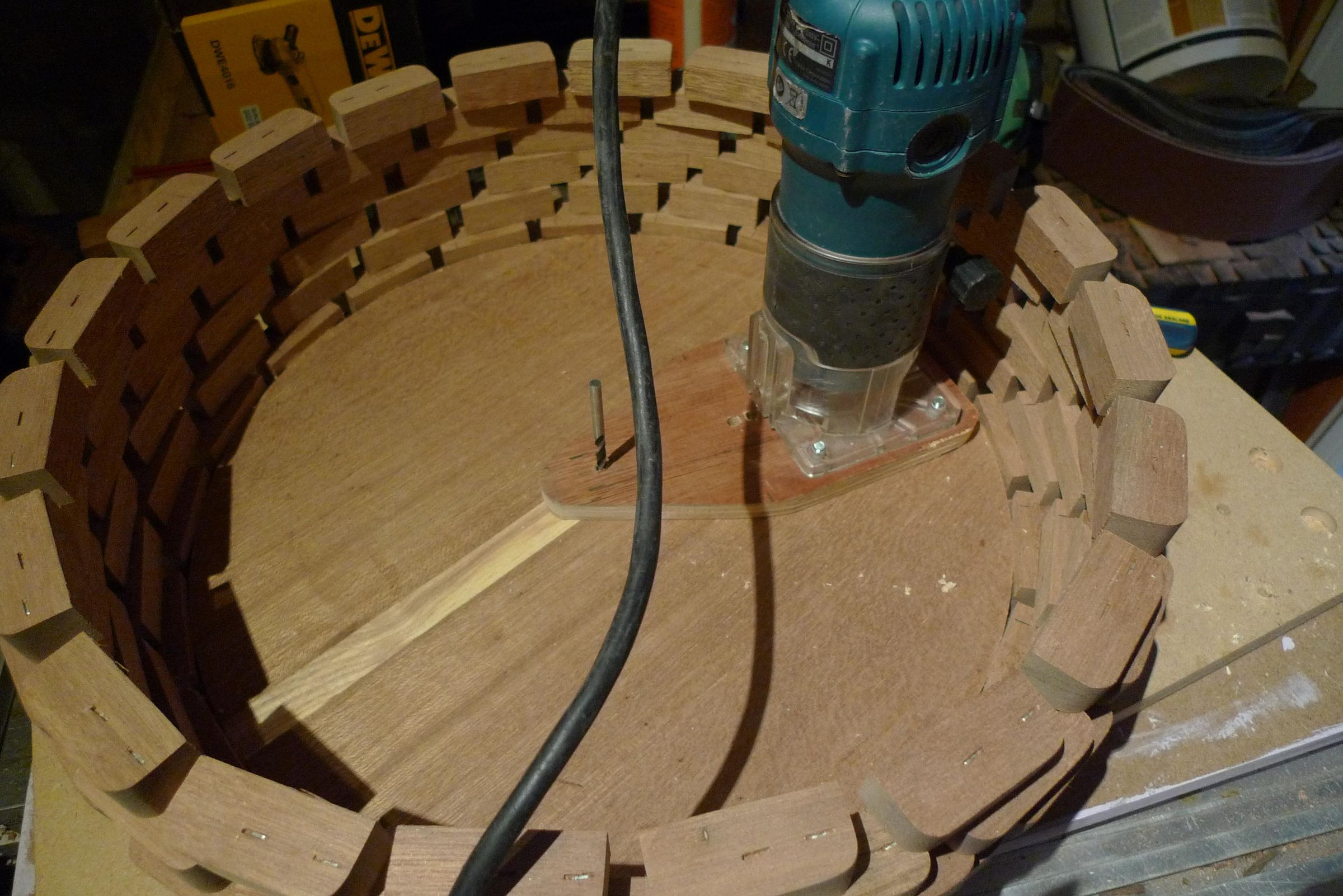 Segmented Sidetable Lamp : 10 Steps (with Pictures) - Instructables