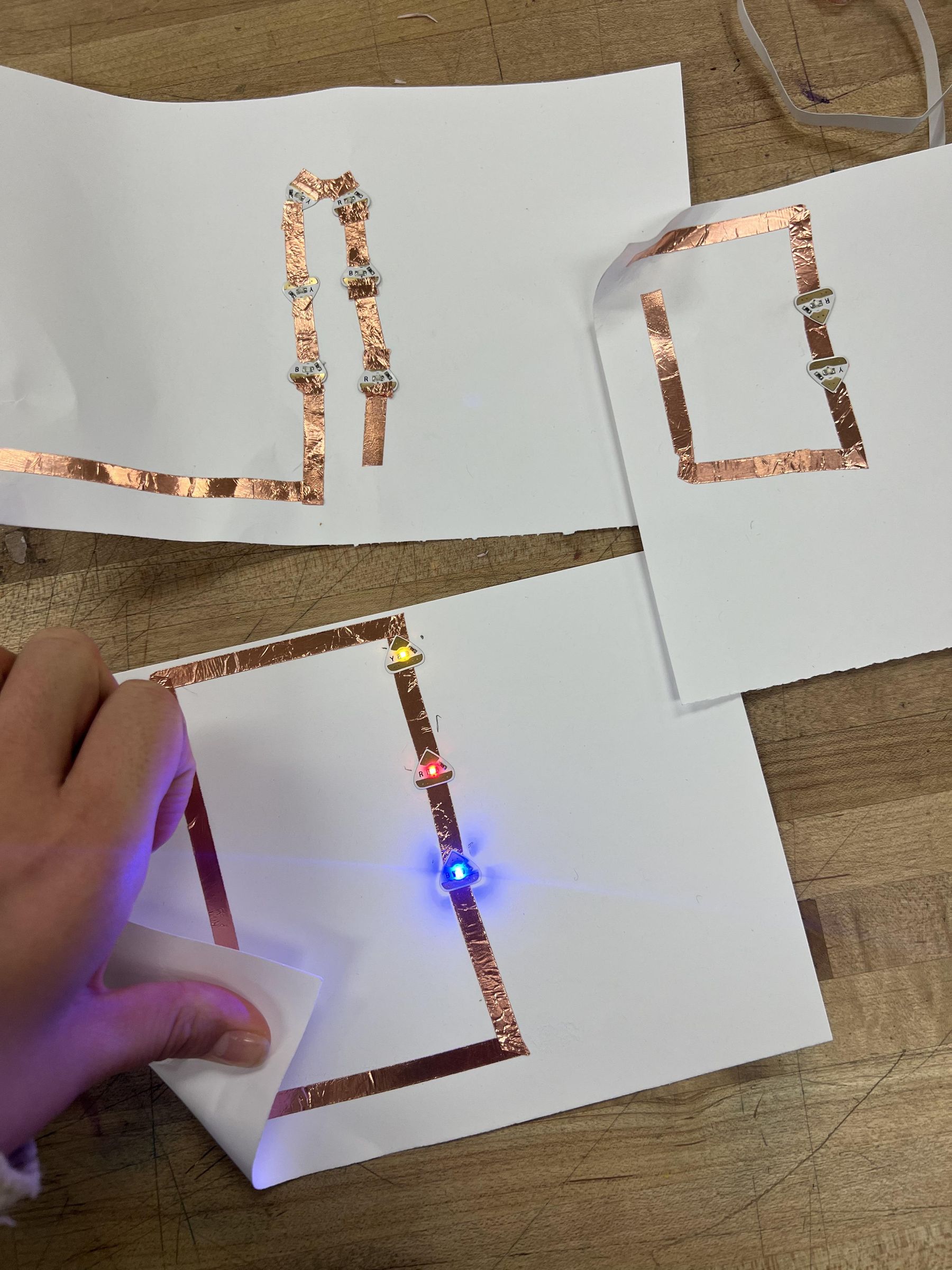 Embroidered Circuit Flower "Aigul" That Grows in Kyrgyzstan : 4 Steps ...