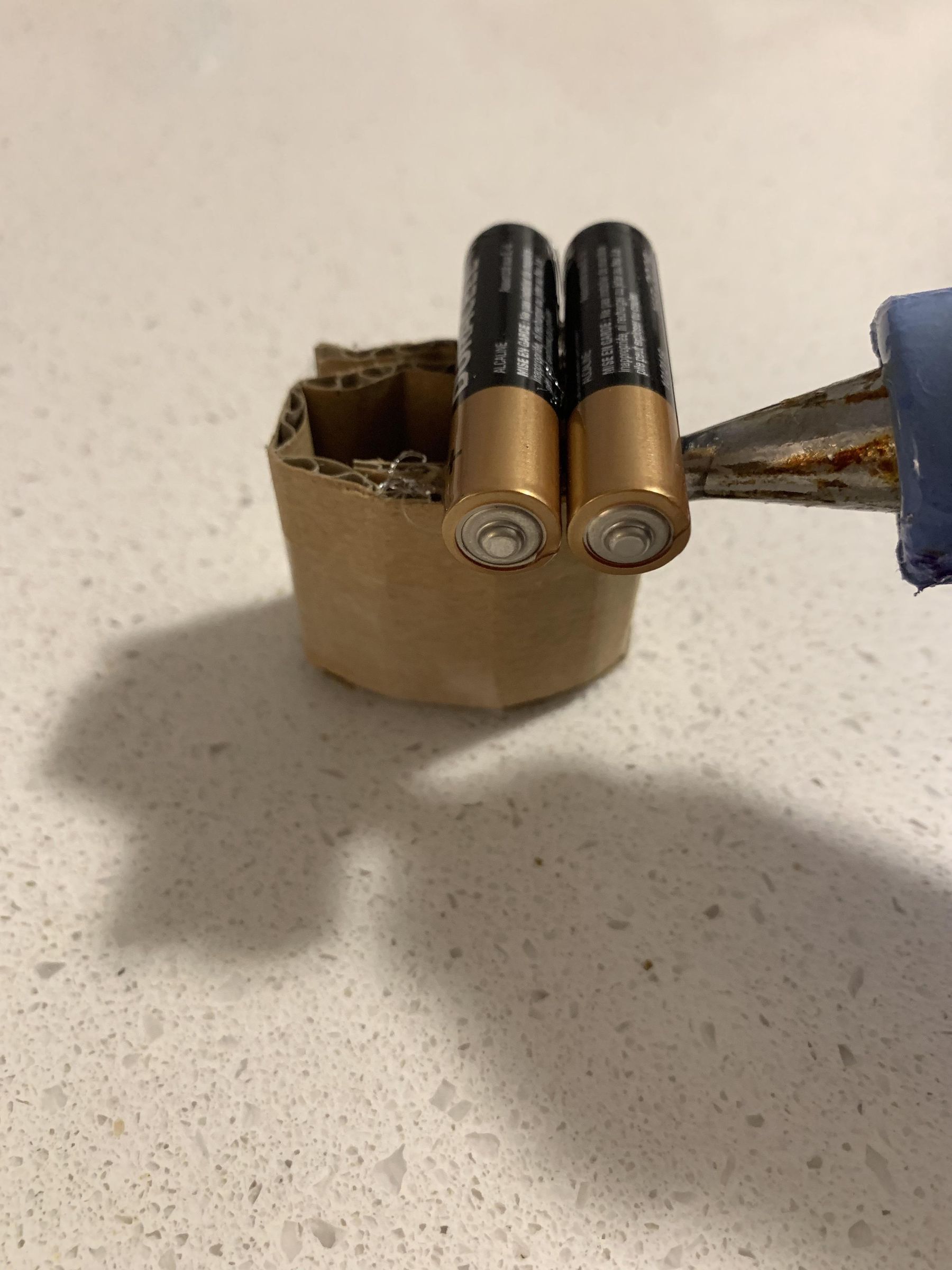 Kangaroo Phone Holder : 4 Steps (with Pictures) - Instructables