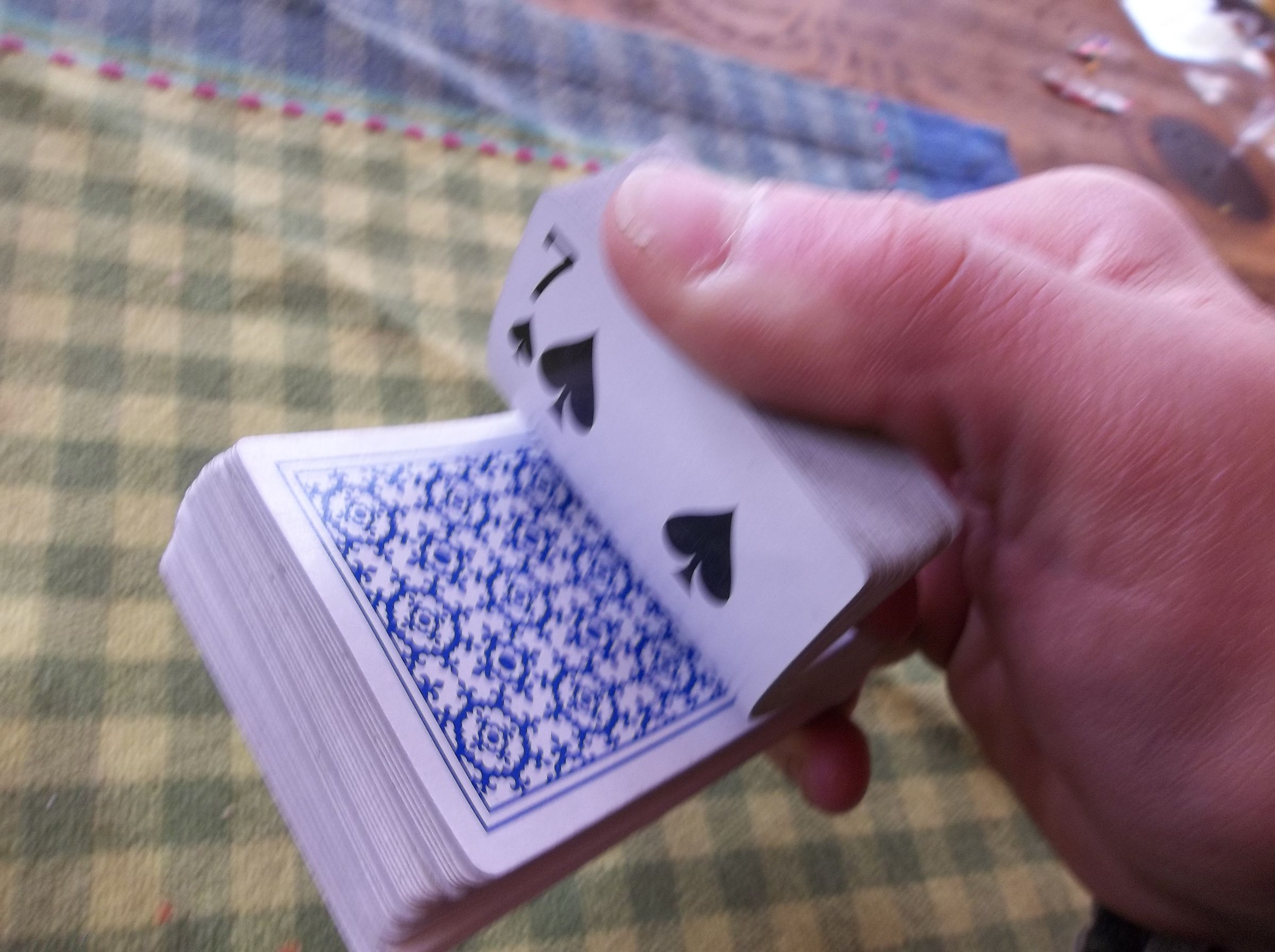 How to Shuffle Cards Like a Pro : 6 Steps - Instructables