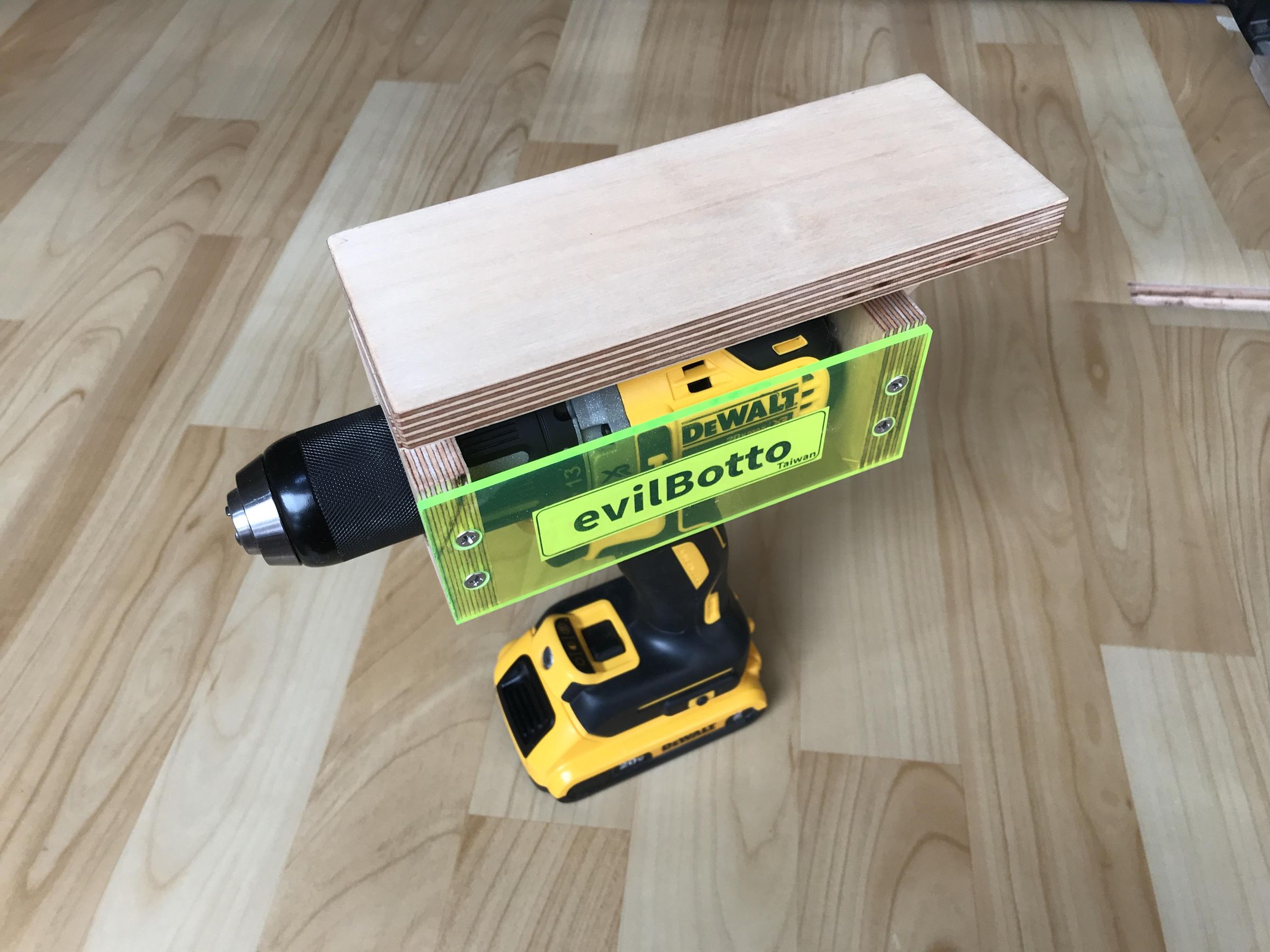 DIY Drill Guide : 5 Steps - Instructables
