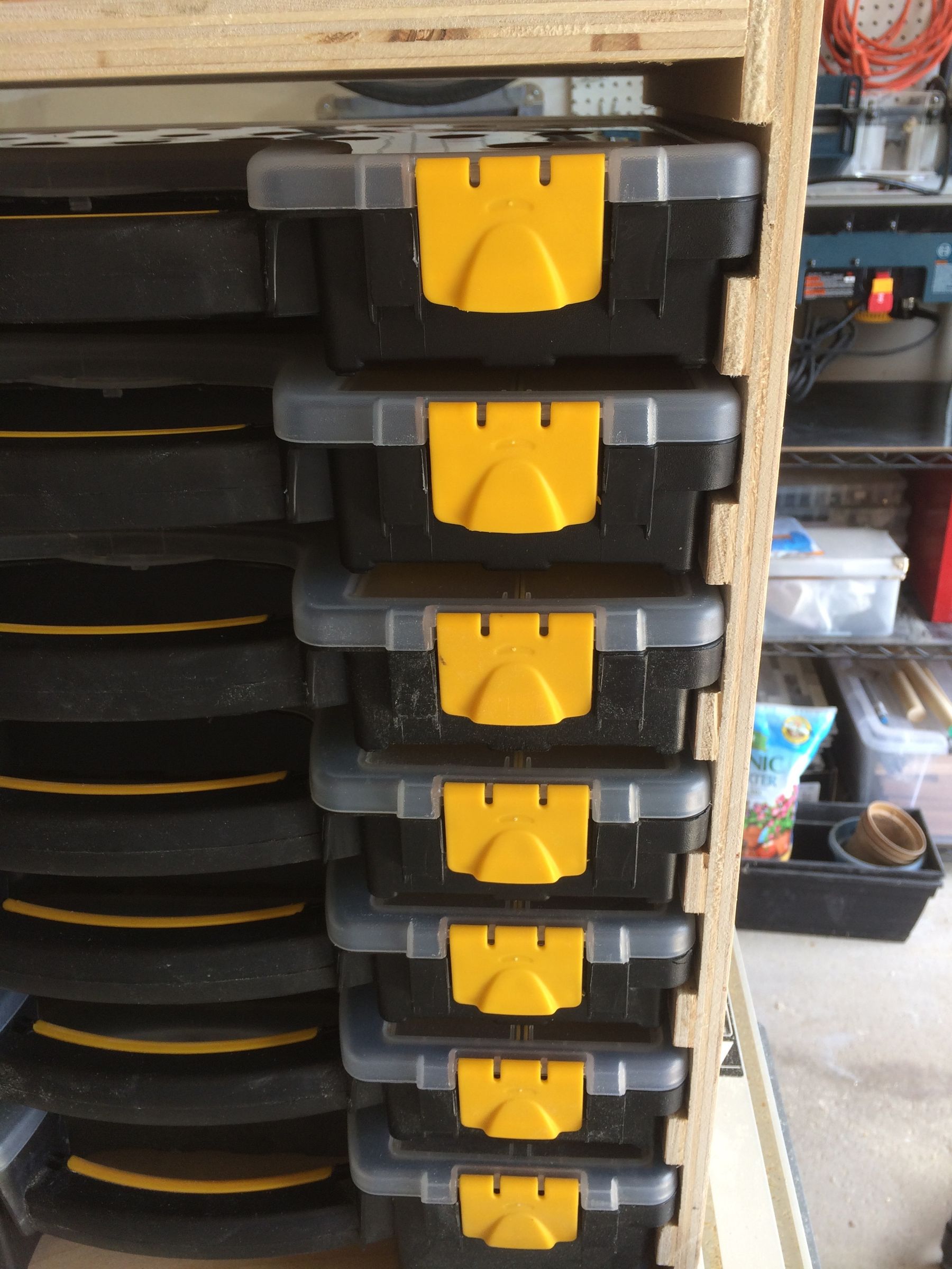 Storage Bin Organizer Shelf : 10 Steps (with Pictures) - Instructables