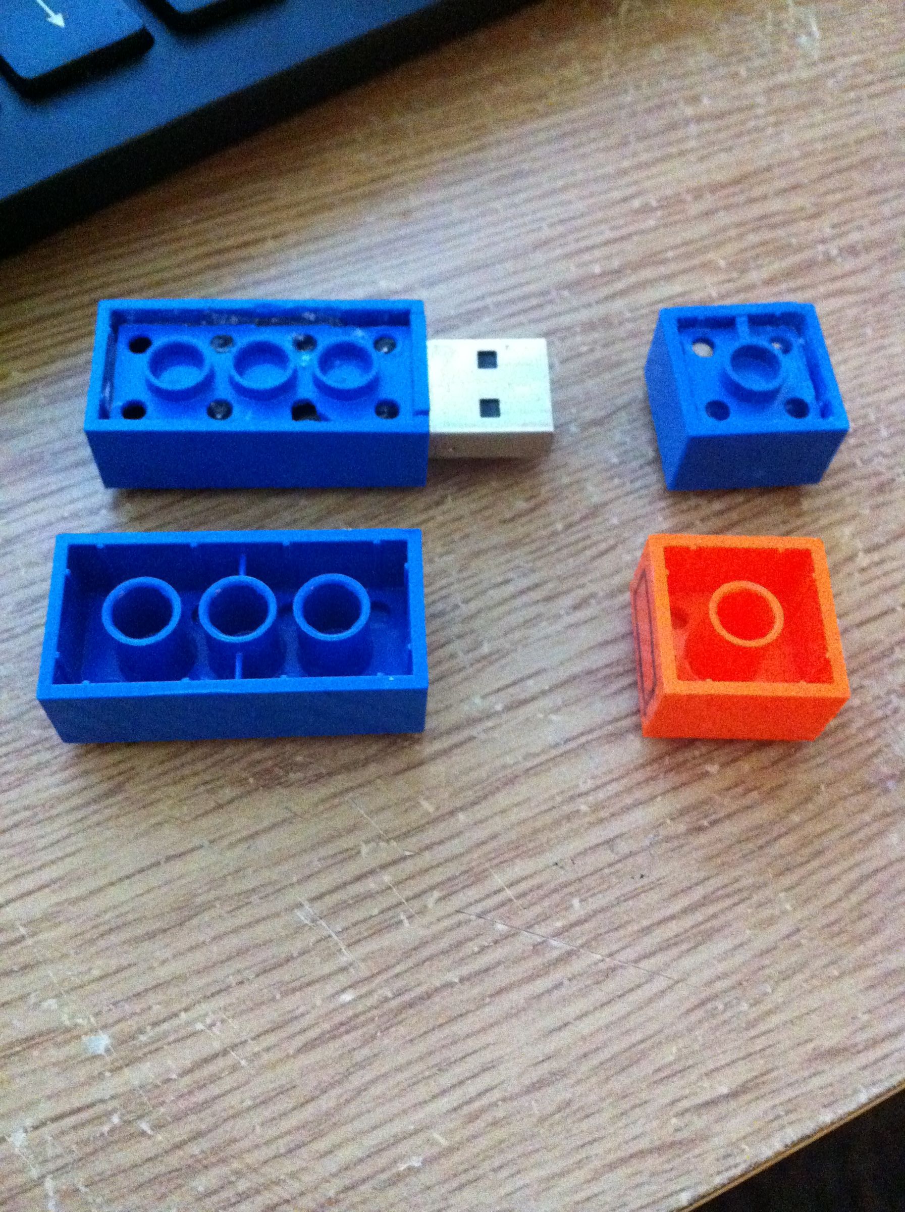 Lego USB Bluetooth Stick With Lid : 9 Steps - Instructables