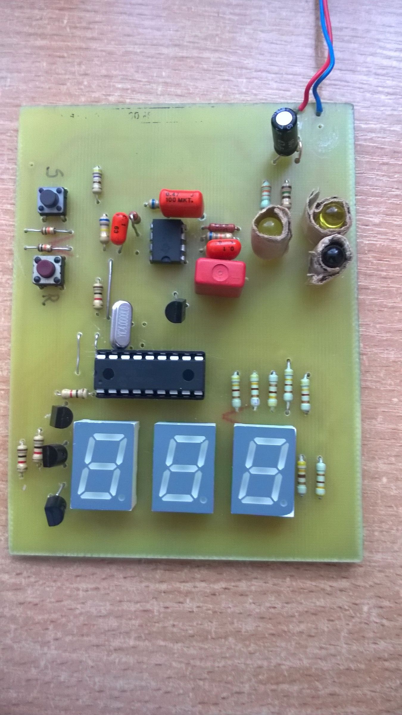 Microcontroller Measures Heart Rate Through Fingertip : 4 Steps (with ...