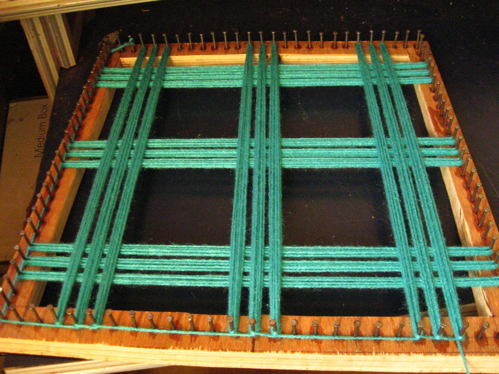 How to Weave a Small Table Mat With Home Made Loom : 13 Steps (with ...