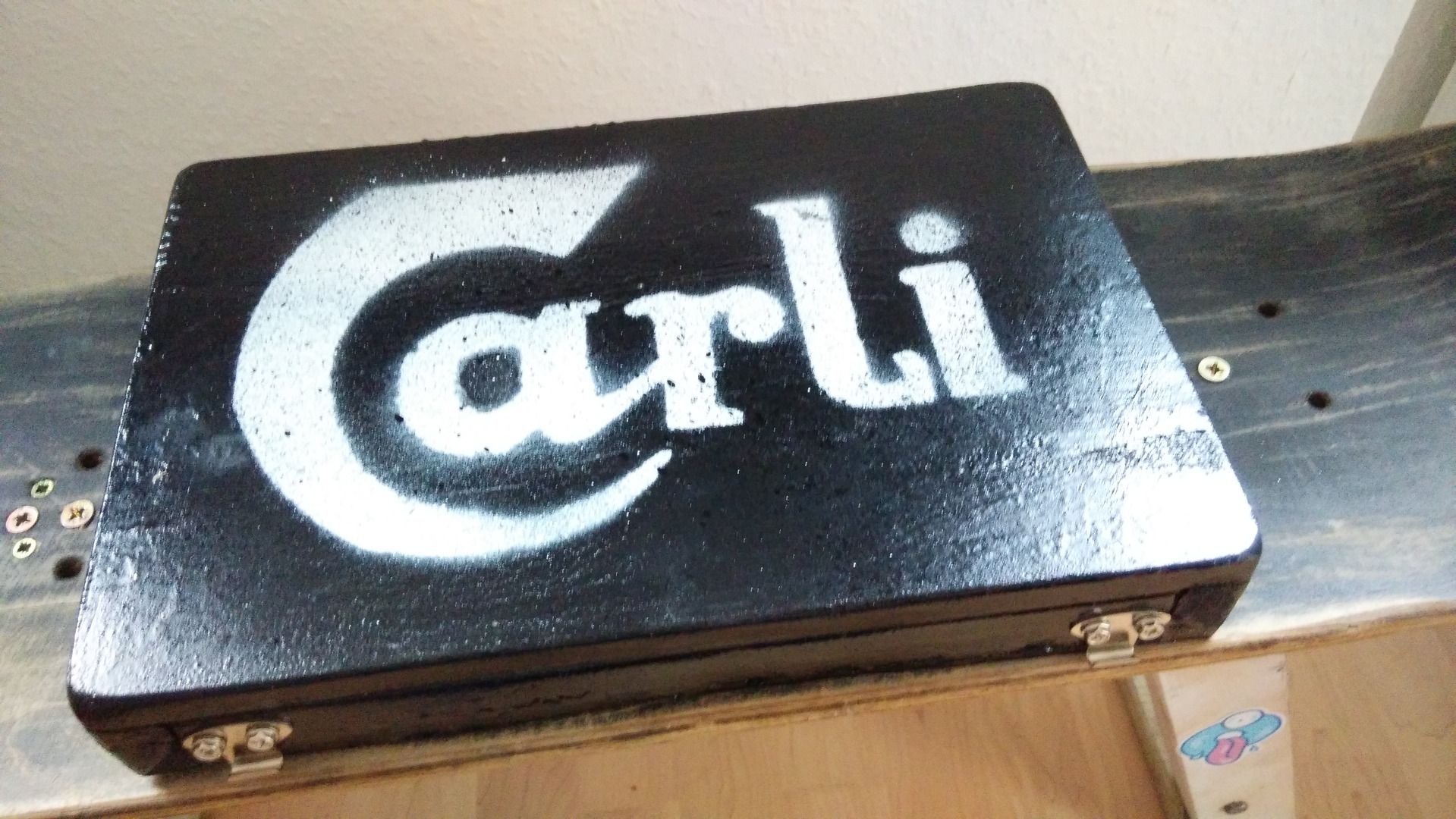 Beer Crate Boombox : 7 Steps (with Pictures) - Instructables
