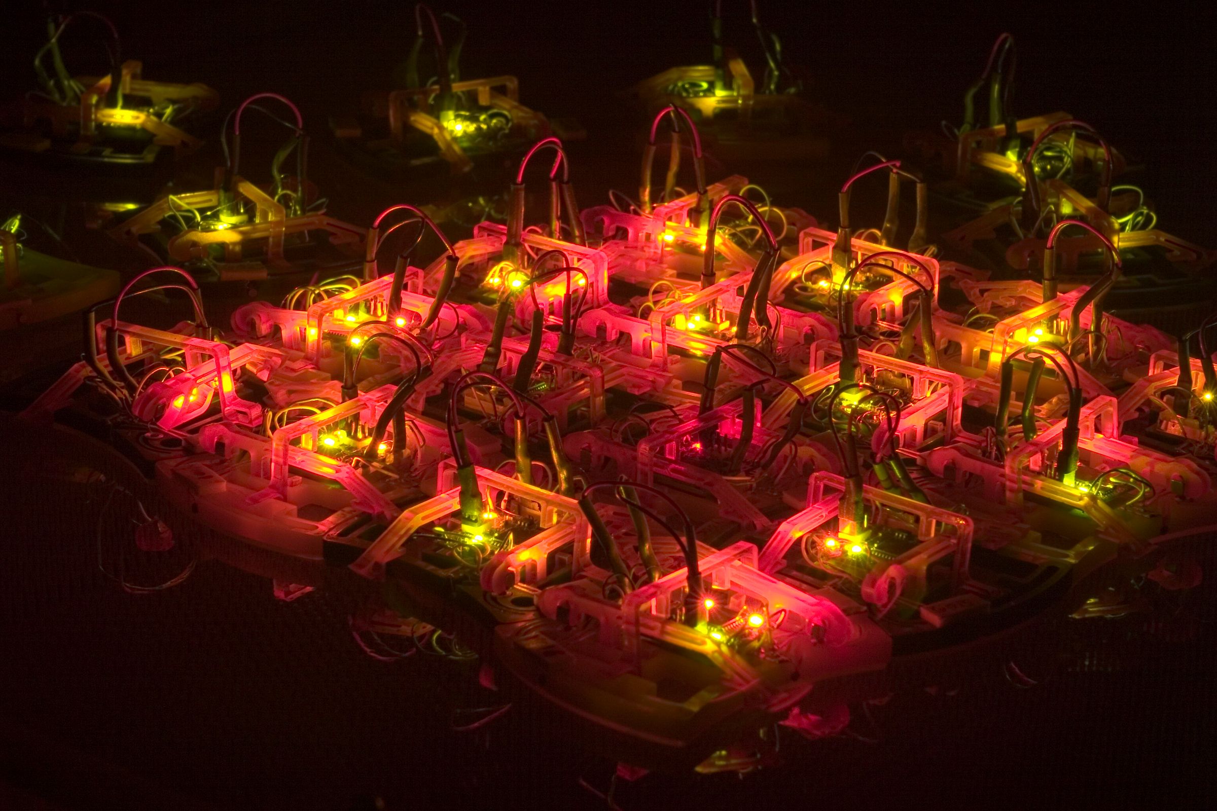 Autonomous, Self-Assembling Robots : 6 Steps (with Pictures ...