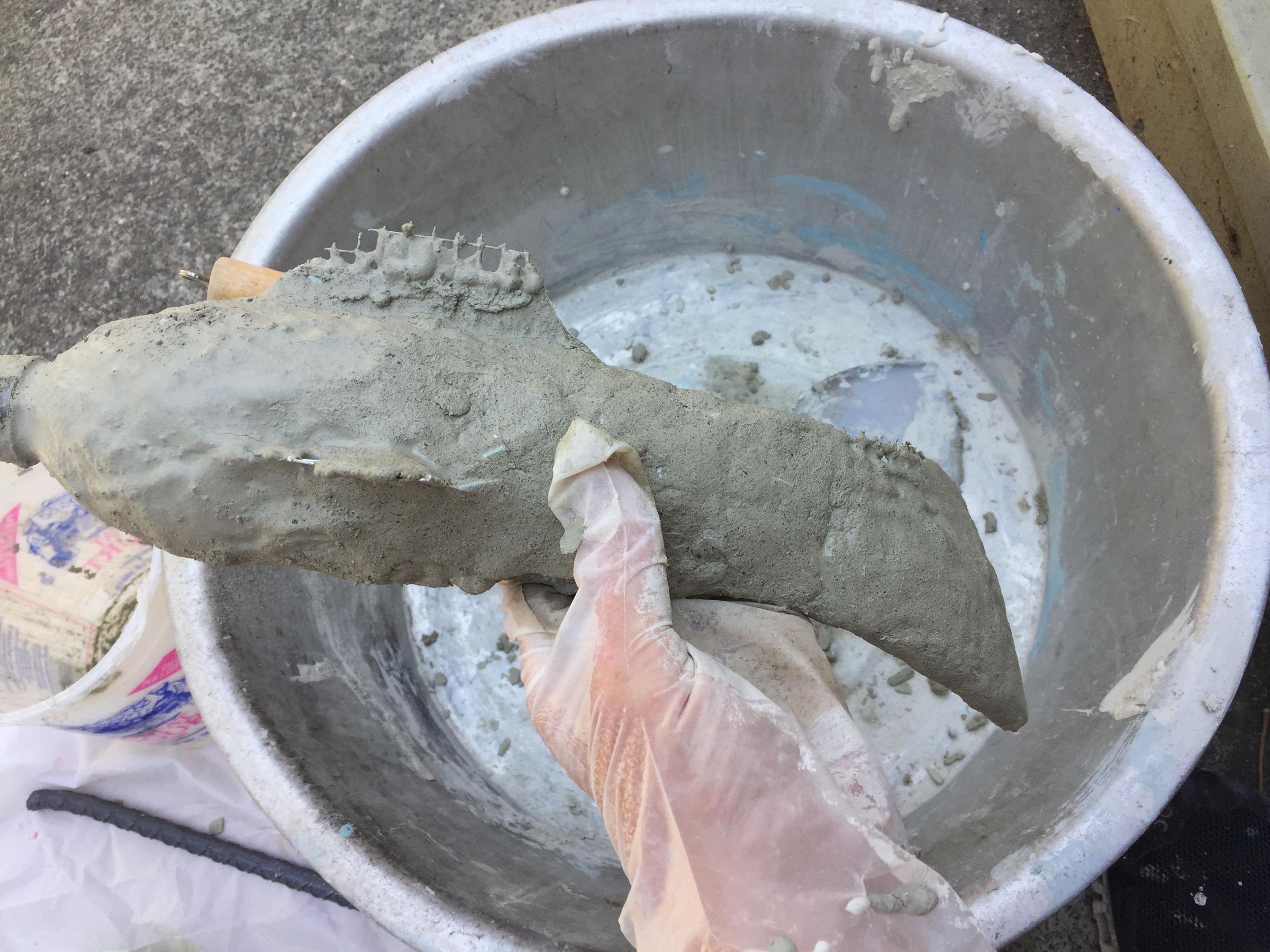 Concrete Garden Fish From Plastic Water Bottles : 4 Steps (with ...