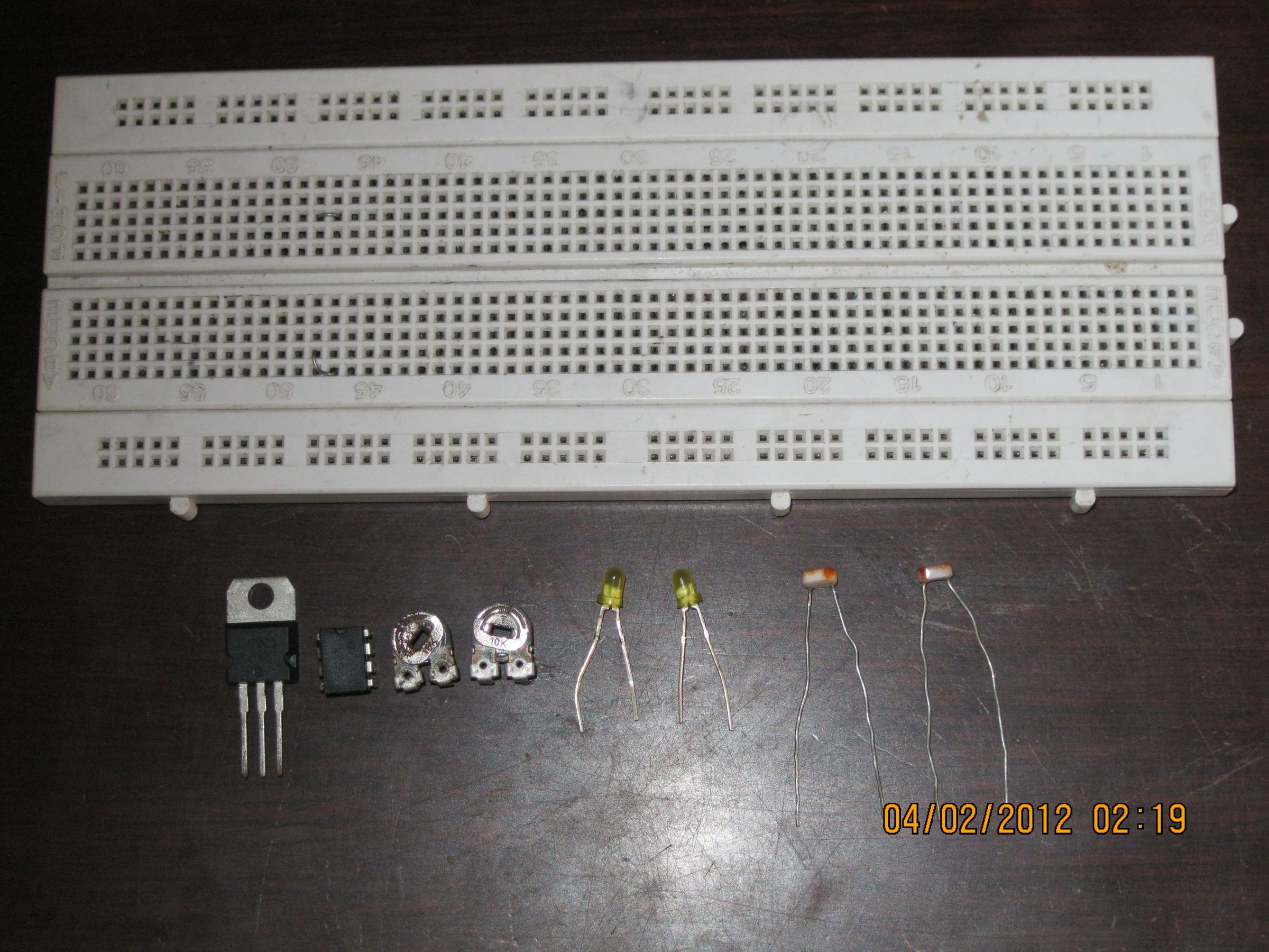 How to Make an Light Sensor and Dark Sensor : 4 Steps - Instructables