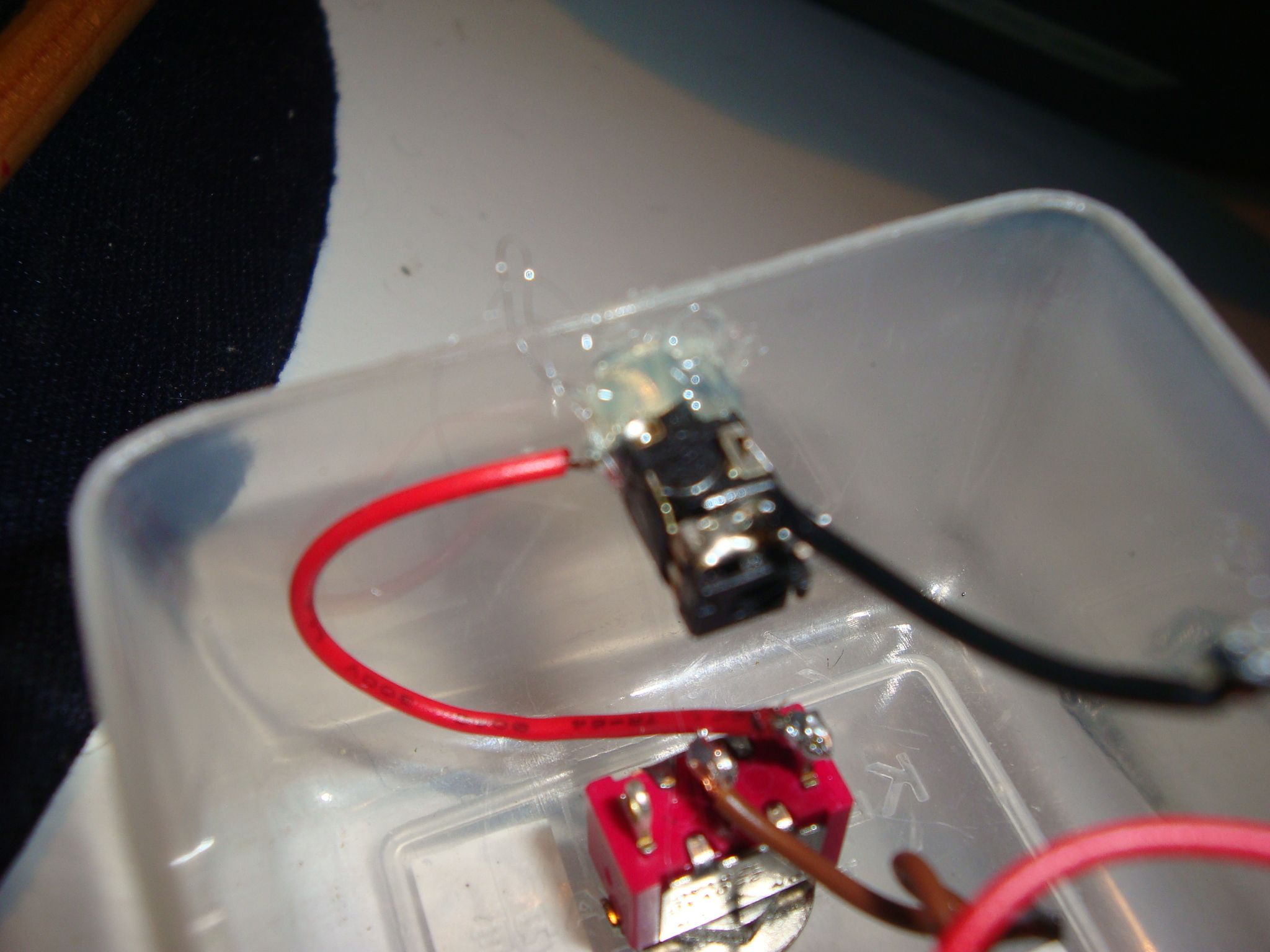 Mini Electronic Detonator : 4 Steps - Instructables