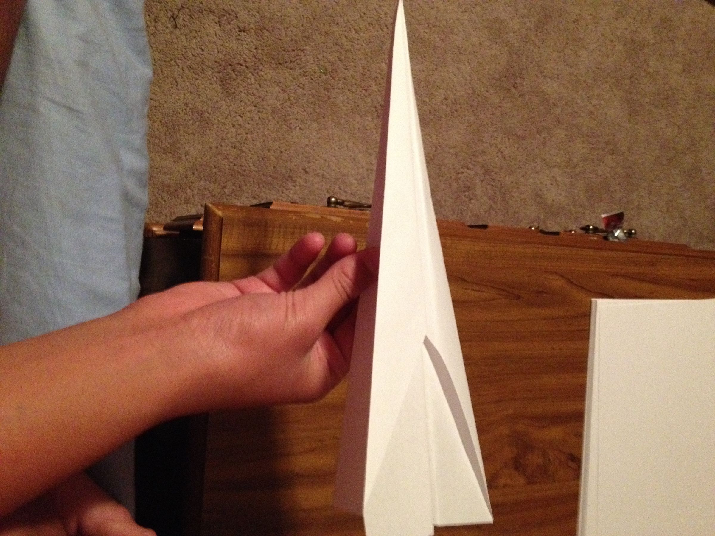 The Classic Paper Airplane : 4 Steps - Instructables