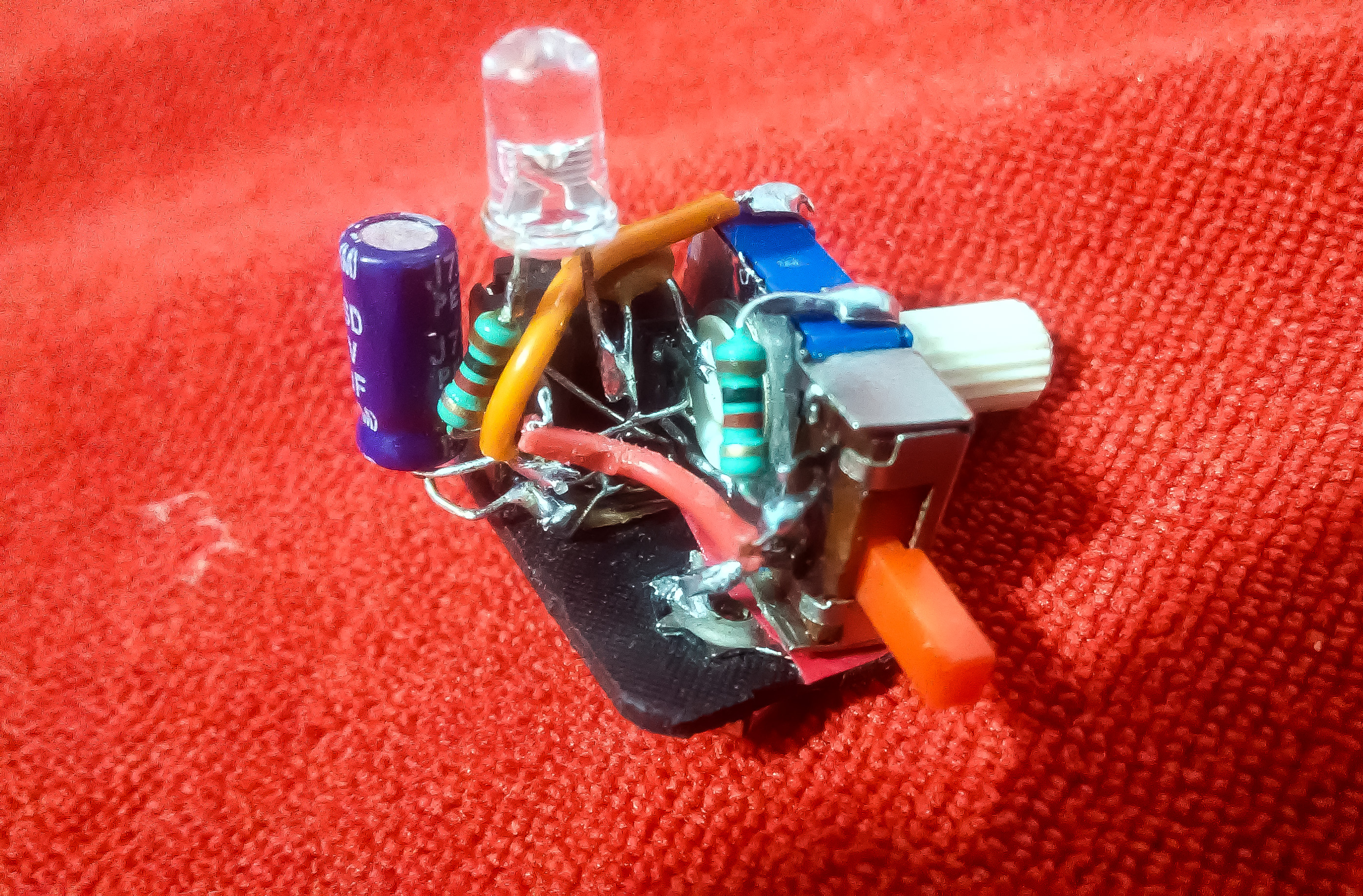 Mini LED Flasher for Cycle : 7 Steps - Instructables