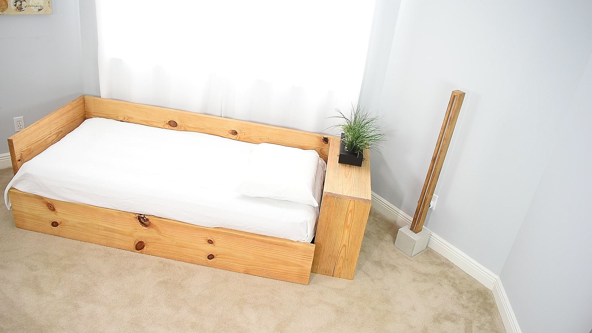 How to Make a SOFA That Turns Into a BED : 10 Steps (with Pictures ...