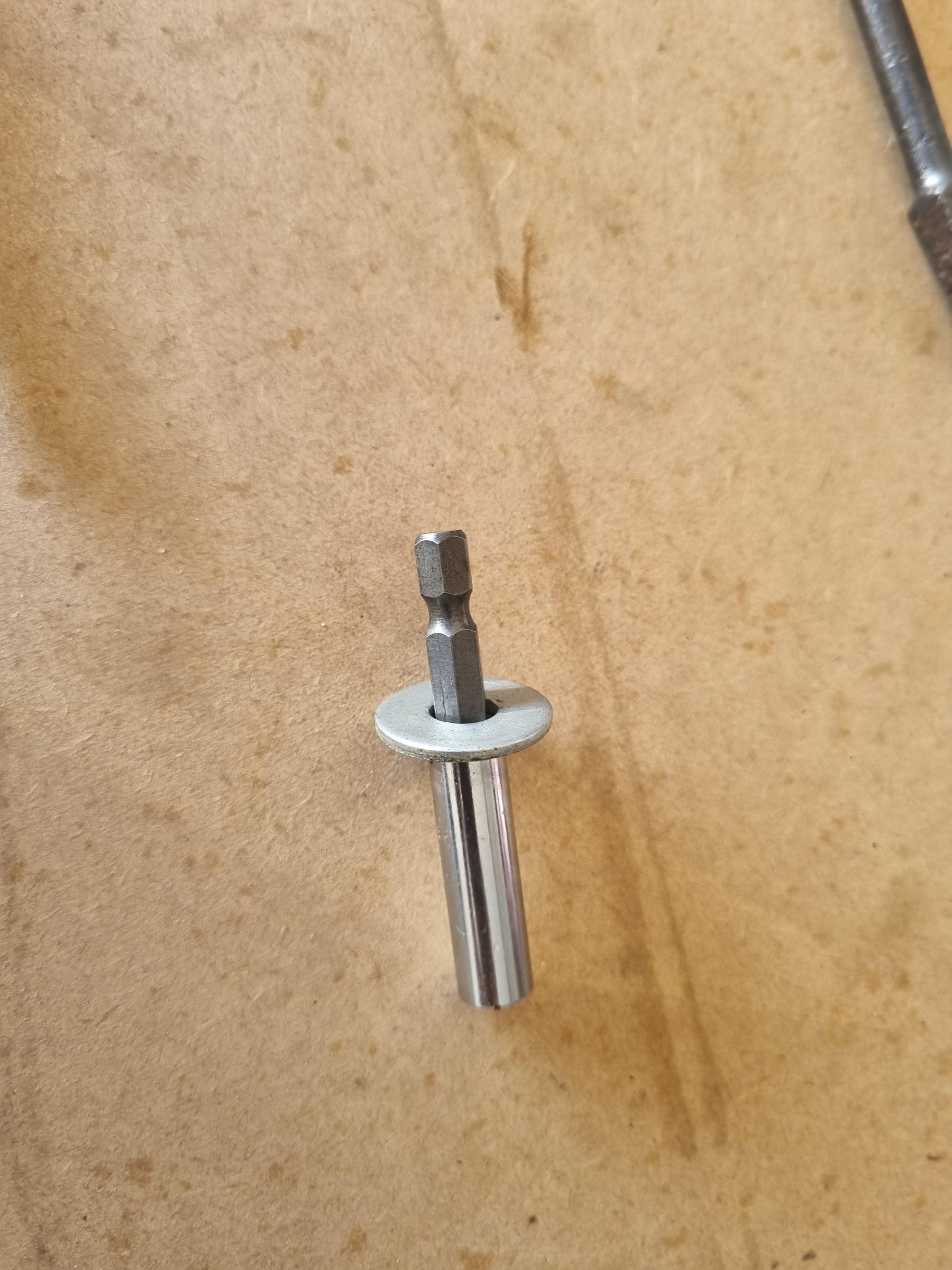 Hex Adaptor for Brace : 4 Steps - Instructables