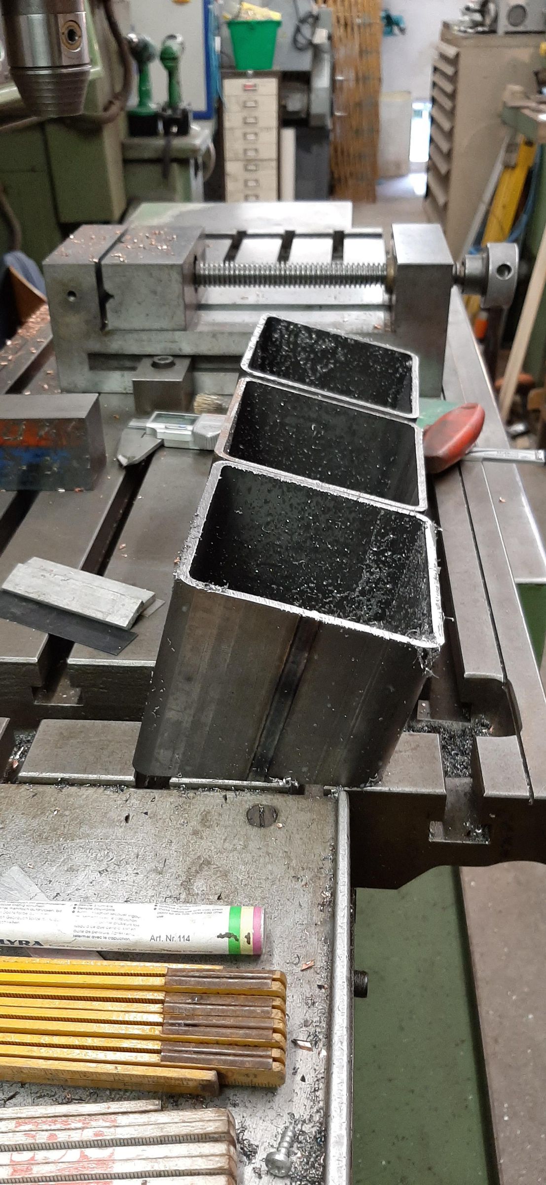 Tree Slab Lounge Table With Rgb Led Lights : 5 Steps (with Pictures ...