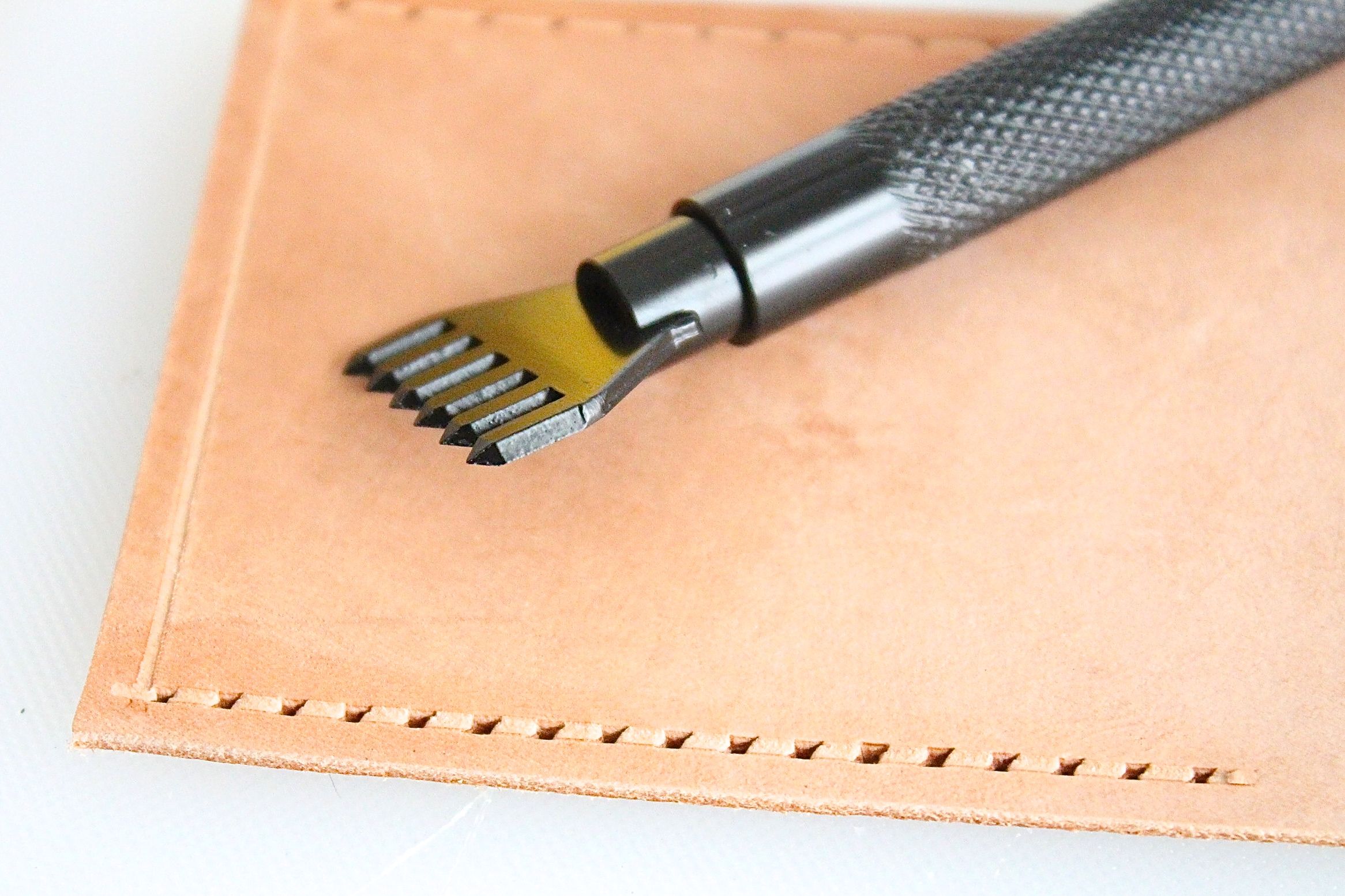 How to Prepare Leather for Sewing : 6 Steps (with Pictures) - Instructables