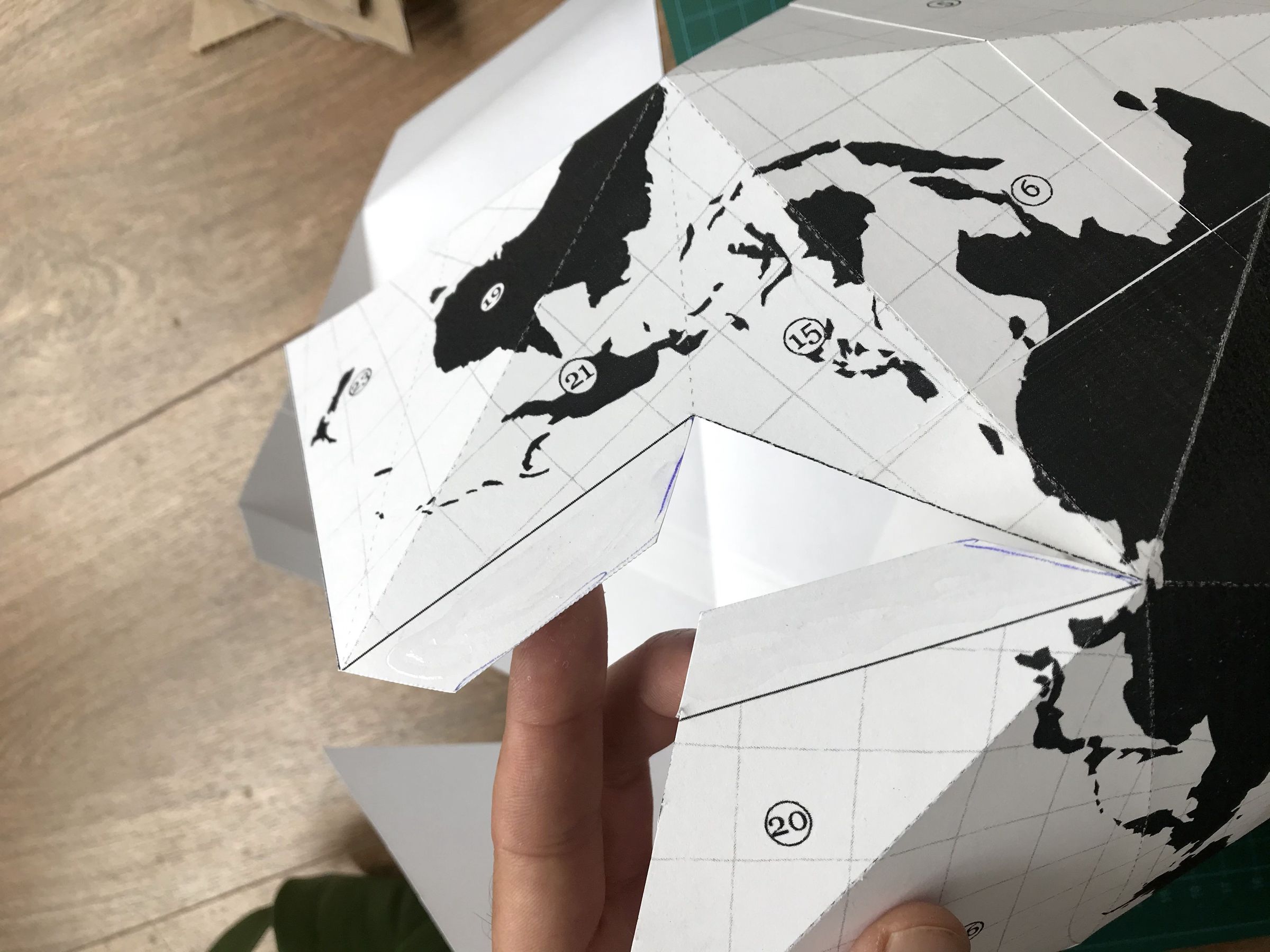 Easy Paper Desk World Globe to Highlight All Your Travel Destinations ...