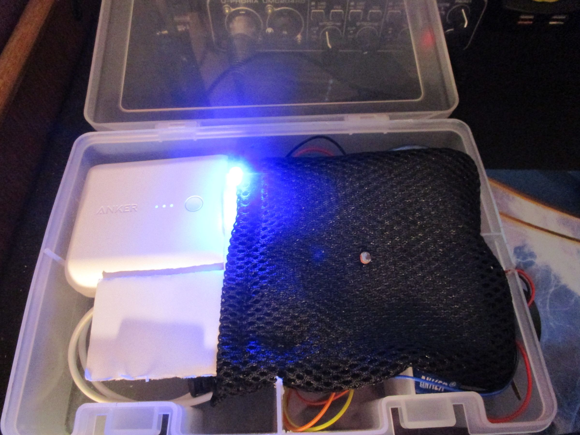 Phone-In-The-Box : 5 Steps - Instructables