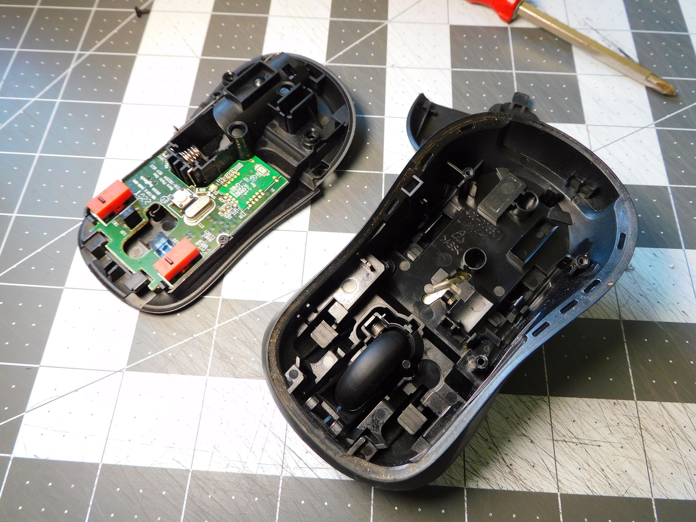 How to Make Your Loud Mouse MUCH Quieter (SO EASY!!!) : 4 Steps ...