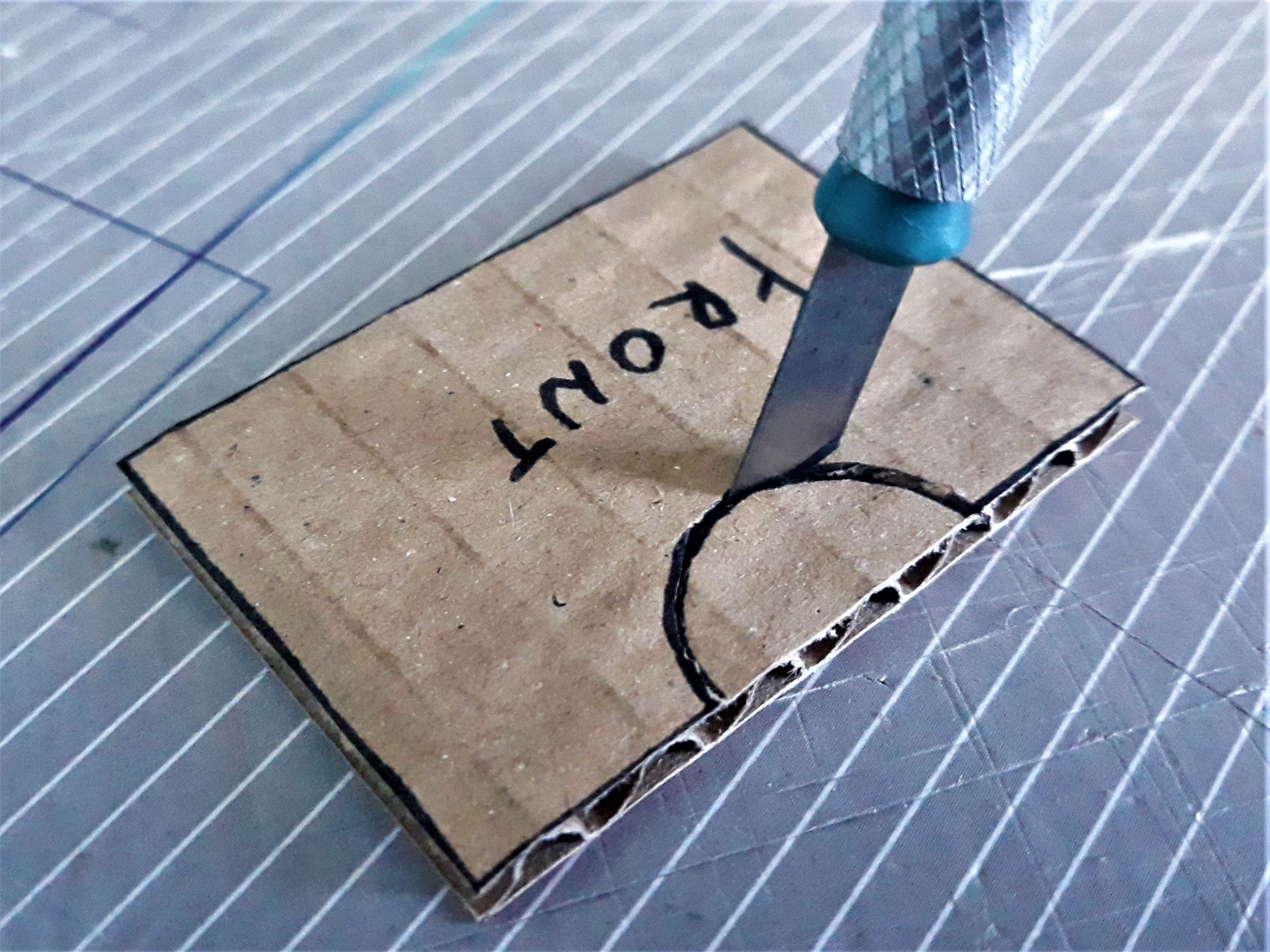 Cardboard Mini Storage : 5 Steps (with Pictures) - Instructables