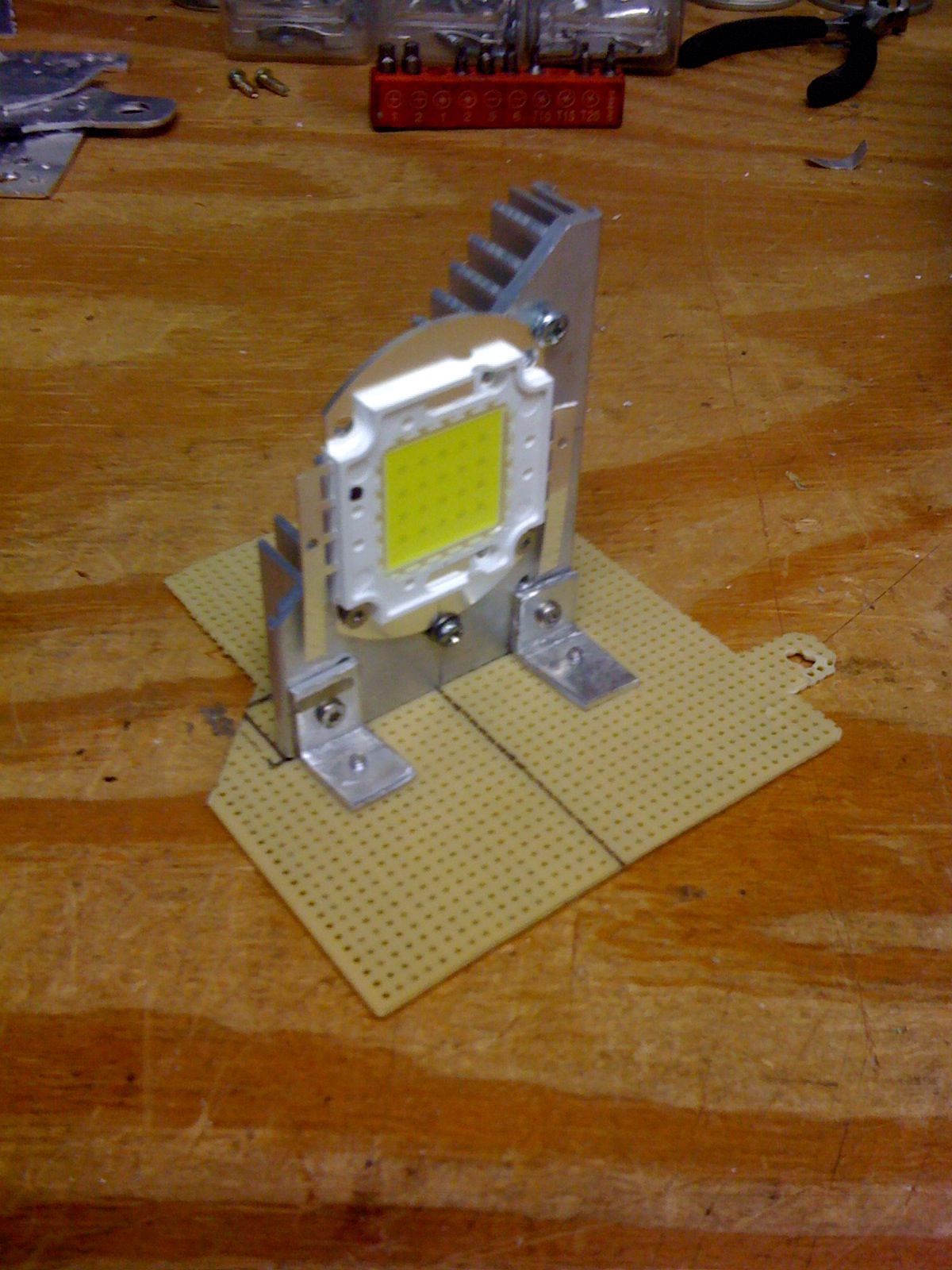Projector Bulb Conversion to LED : 8 Steps - Instructables
