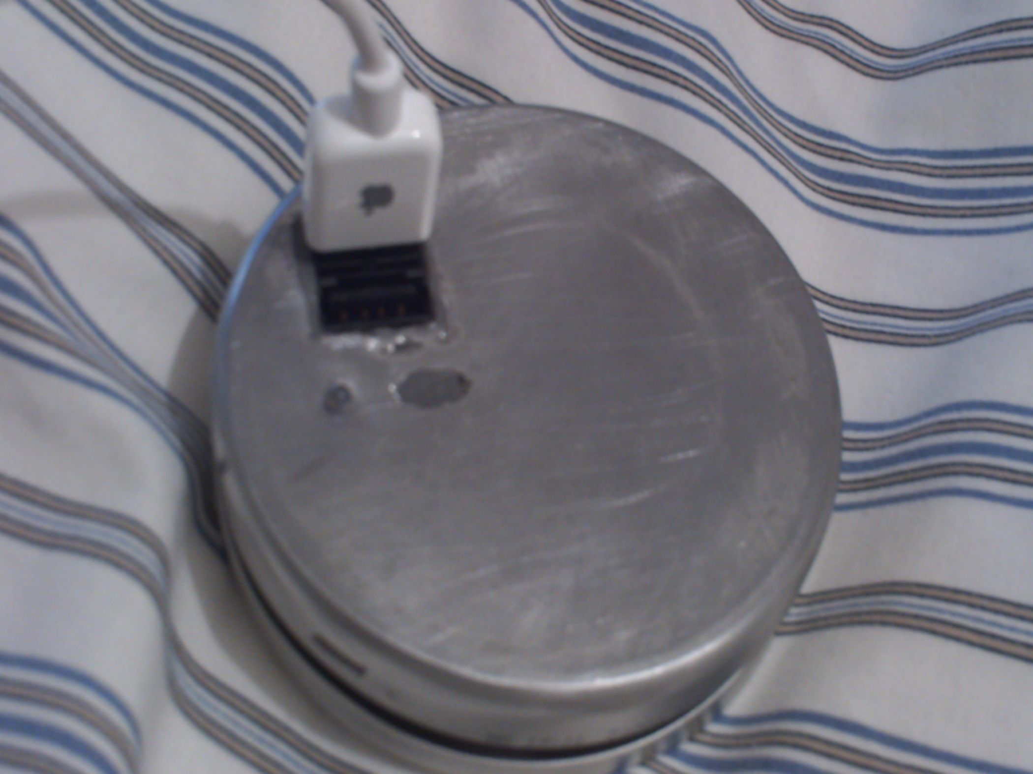 9v Altoid USB Charger : 5 Steps - Instructables