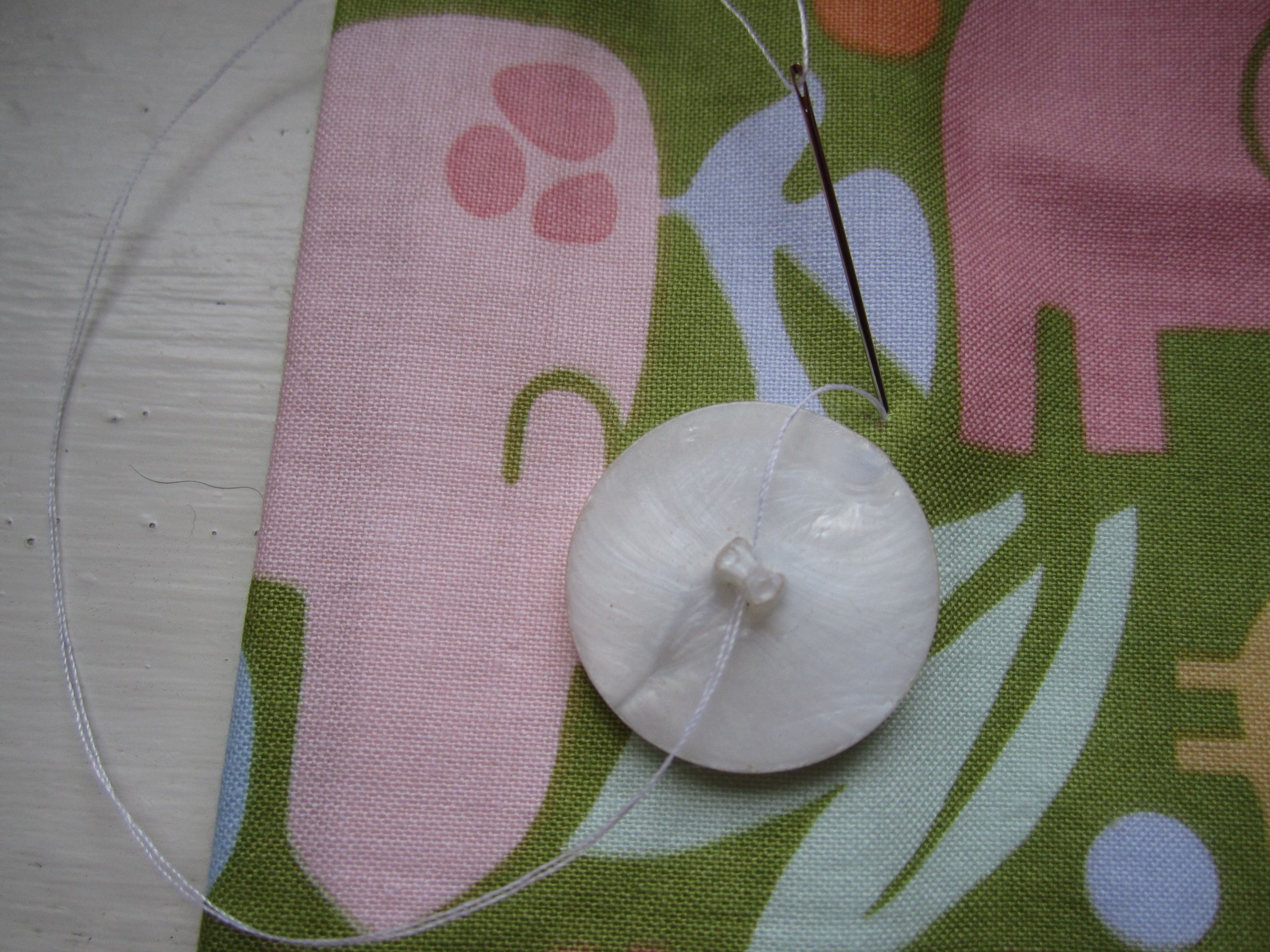 How to Sew on a Button! : 10 Steps (with Pictures) - Instructables