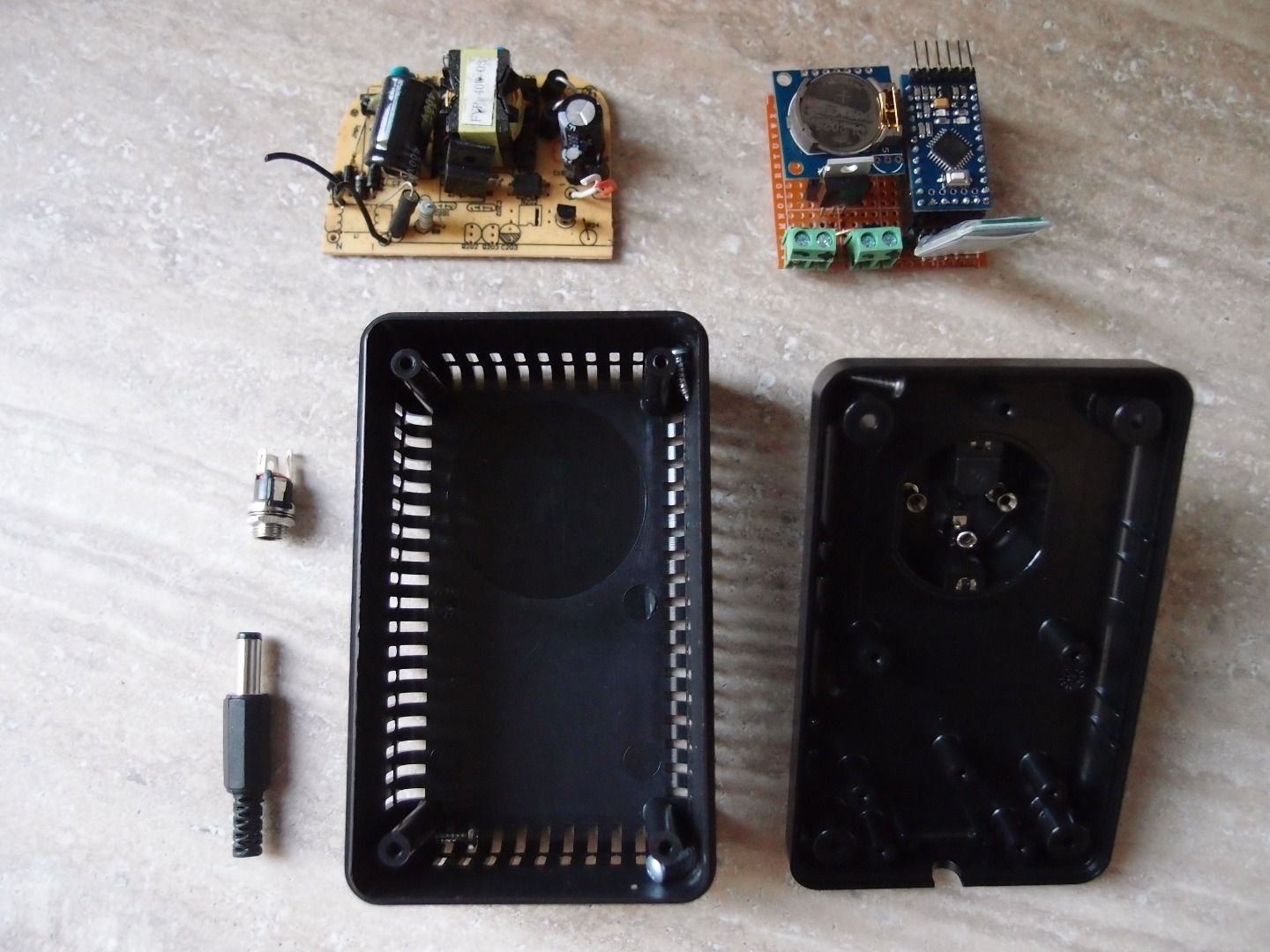 Micro Irrigation System for House Plants : 6 Steps - Instructables