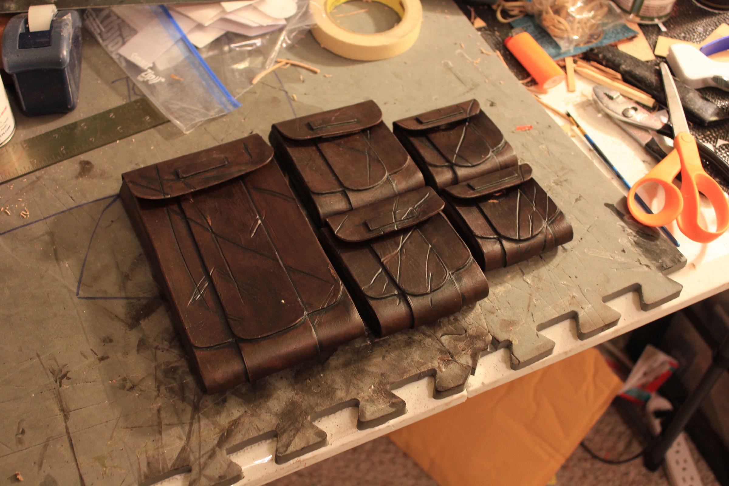 Leather Pouch Tutorial & Intro to Basic Leather Working : 11 Steps ...