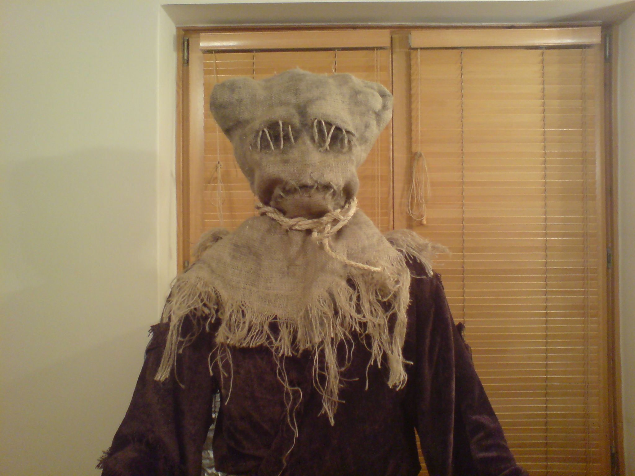 How to Make a Doctor Who Scarecrow : 11 Steps - Instructables