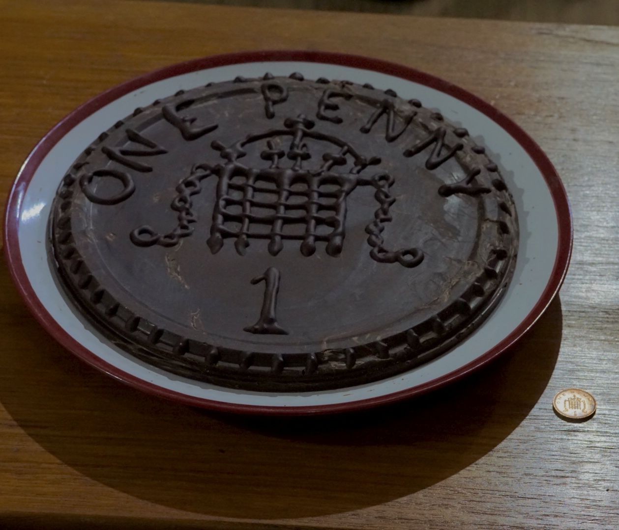 Giant Chocolate Coin : 4 Steps (with Pictures) - Instructables