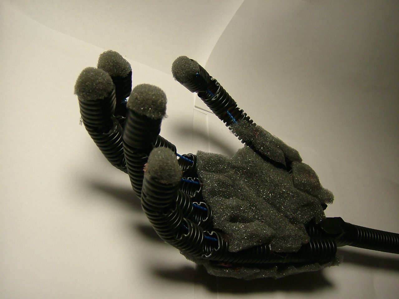 Simple Animatronics (robotic Hand) : 9 Steps (with Pictures ...
