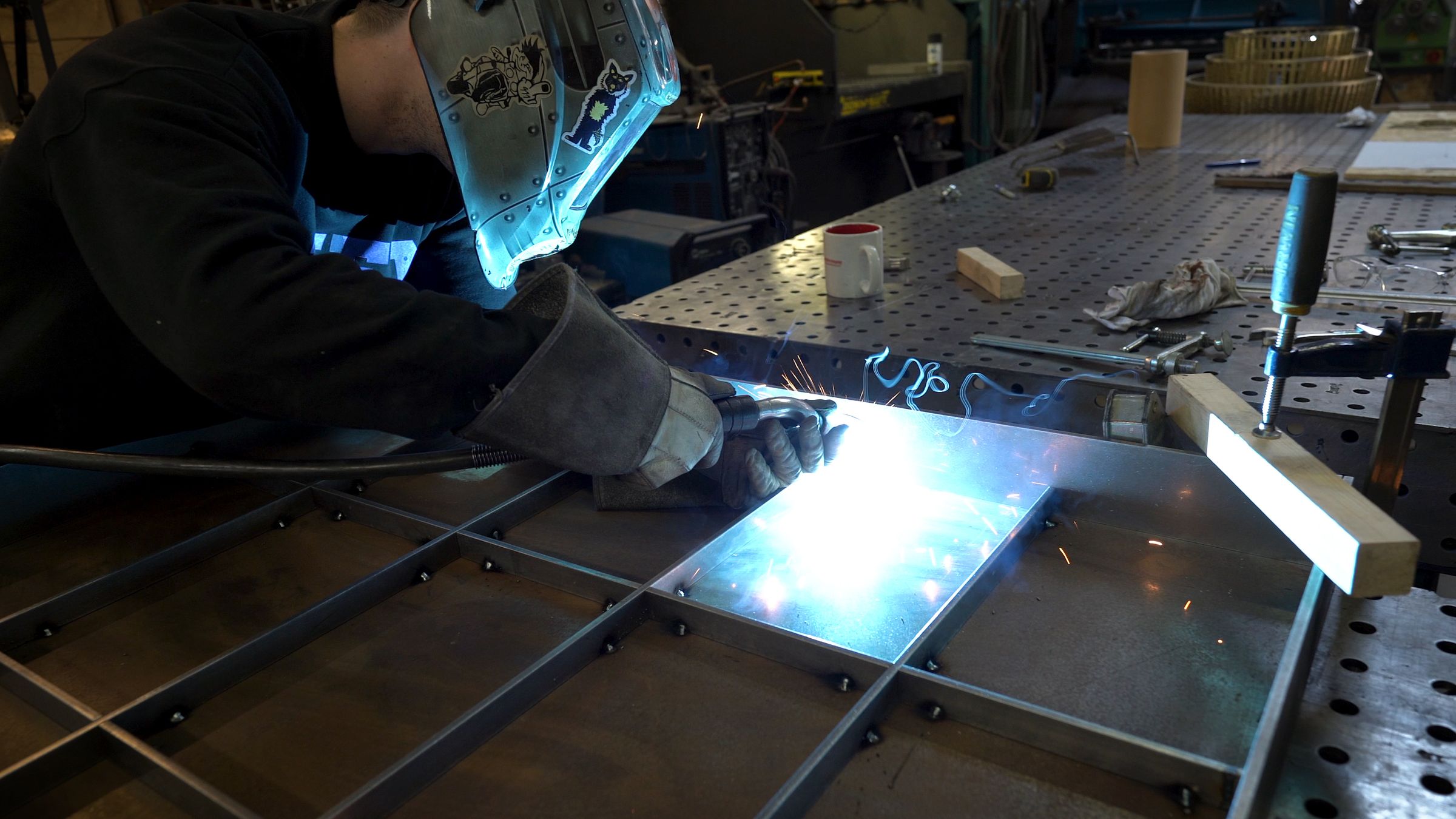 Welding Table Cover for a Workbench : 12 Steps (with Pictures ...