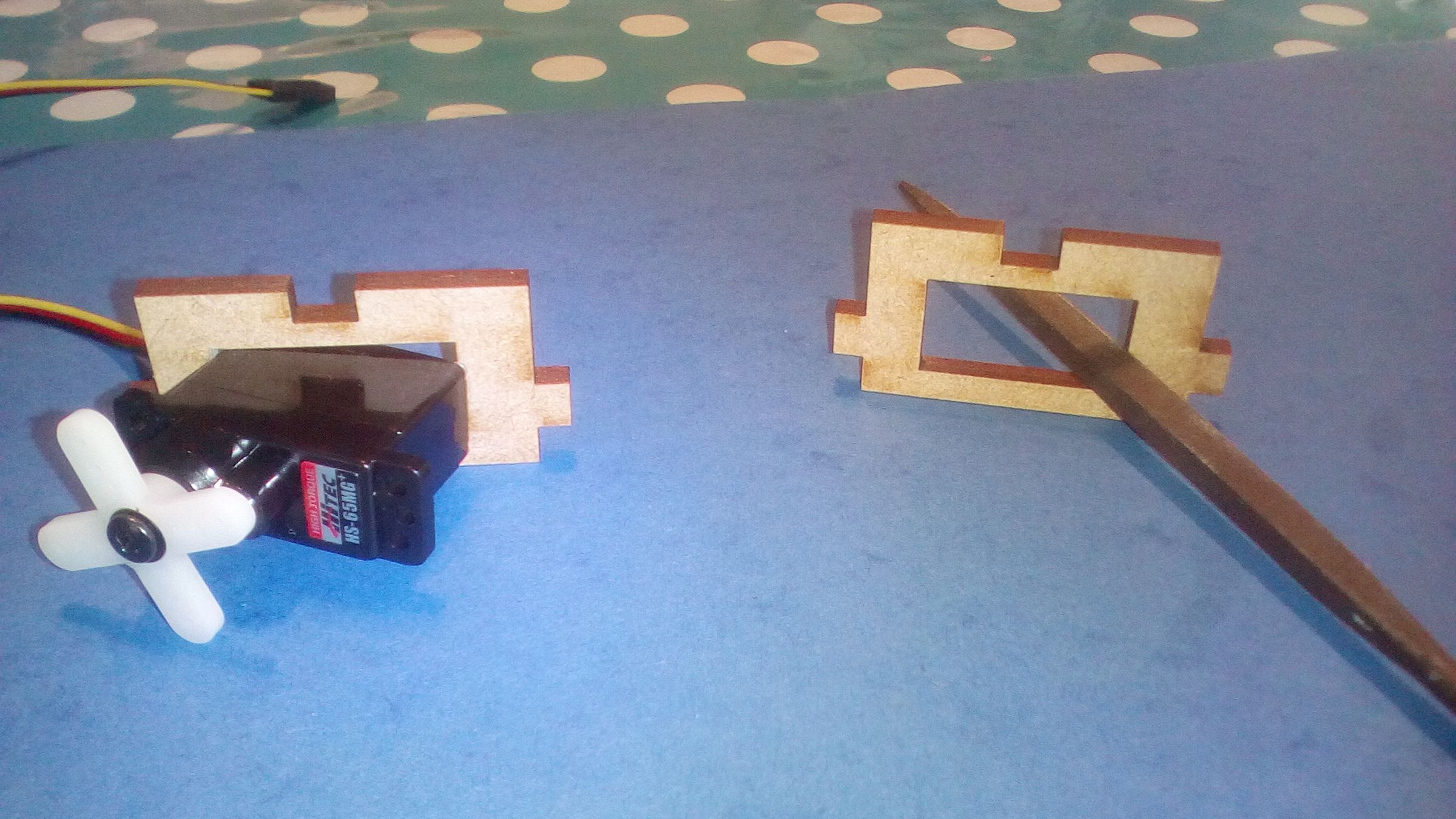 Servo Mount : 4 Steps - Instructables