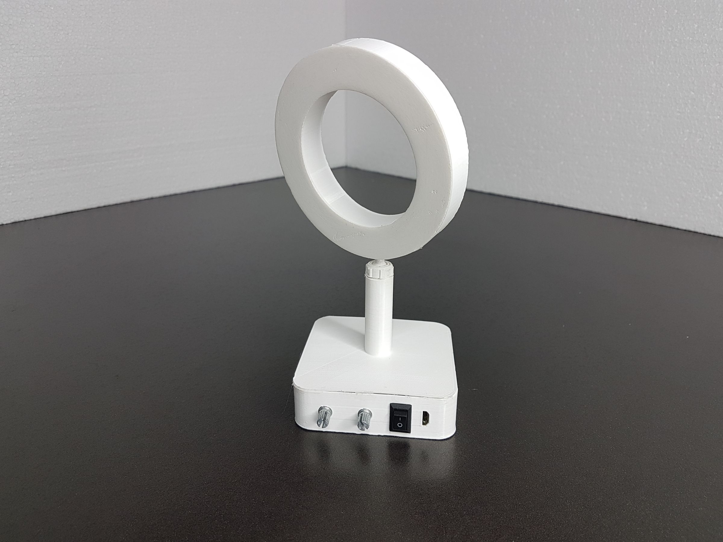 DIY Mini LED Ring Light! : 7 Steps (with Pictures) - Instructables