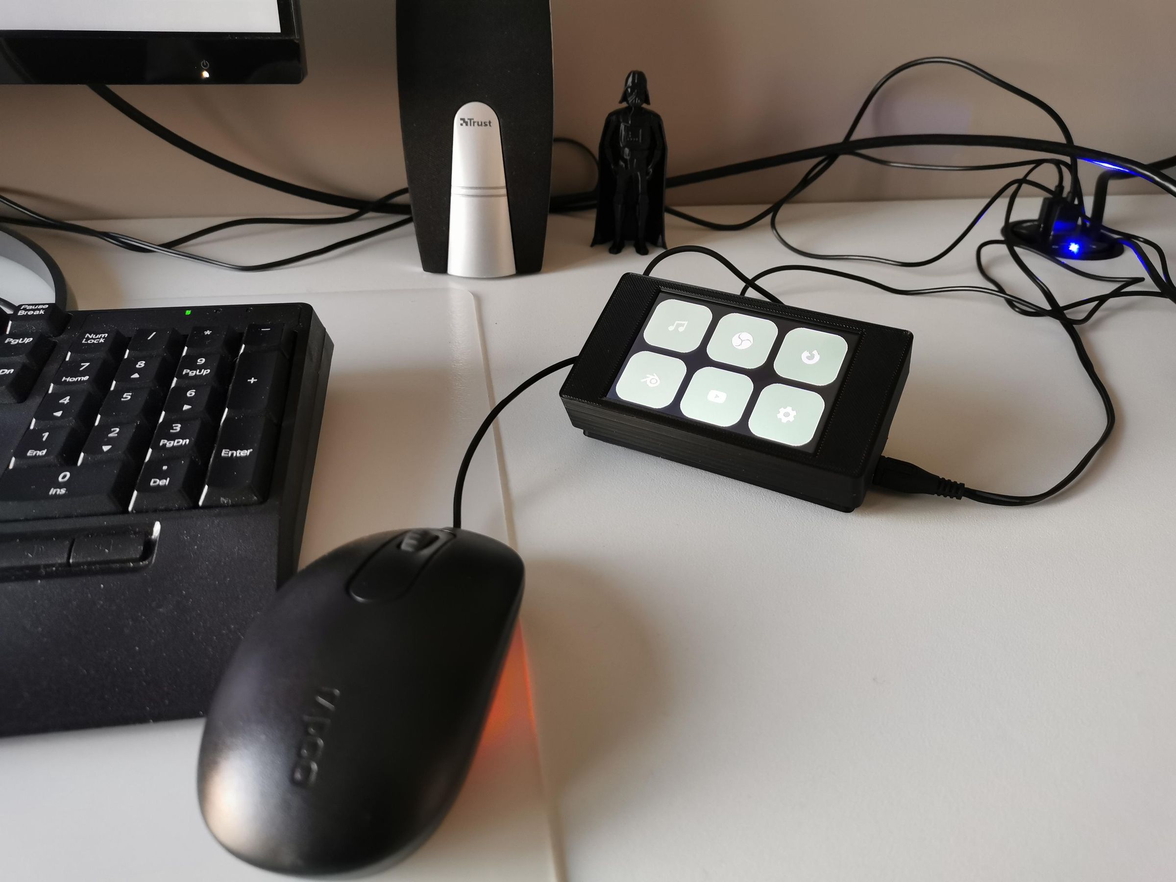 A Bluetooth ESP32 TFT + Touch Macro Keypad) : 11 Steps (with Pictures) - Instructables