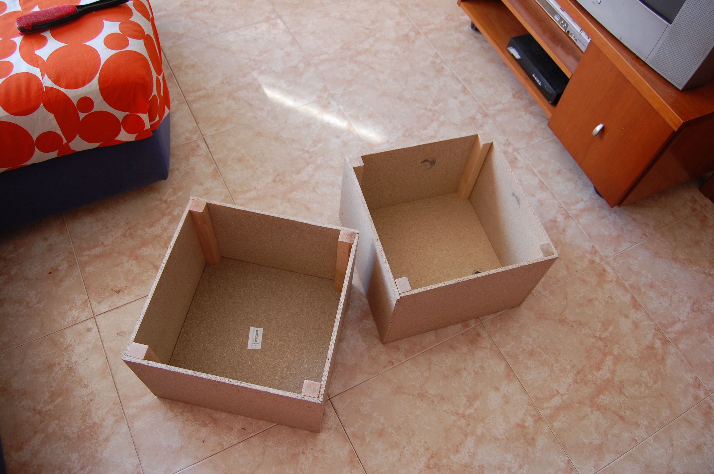 Storage Space in a Solsta Pallbo Footstool : 10 Steps (with Pictures) - Instructables