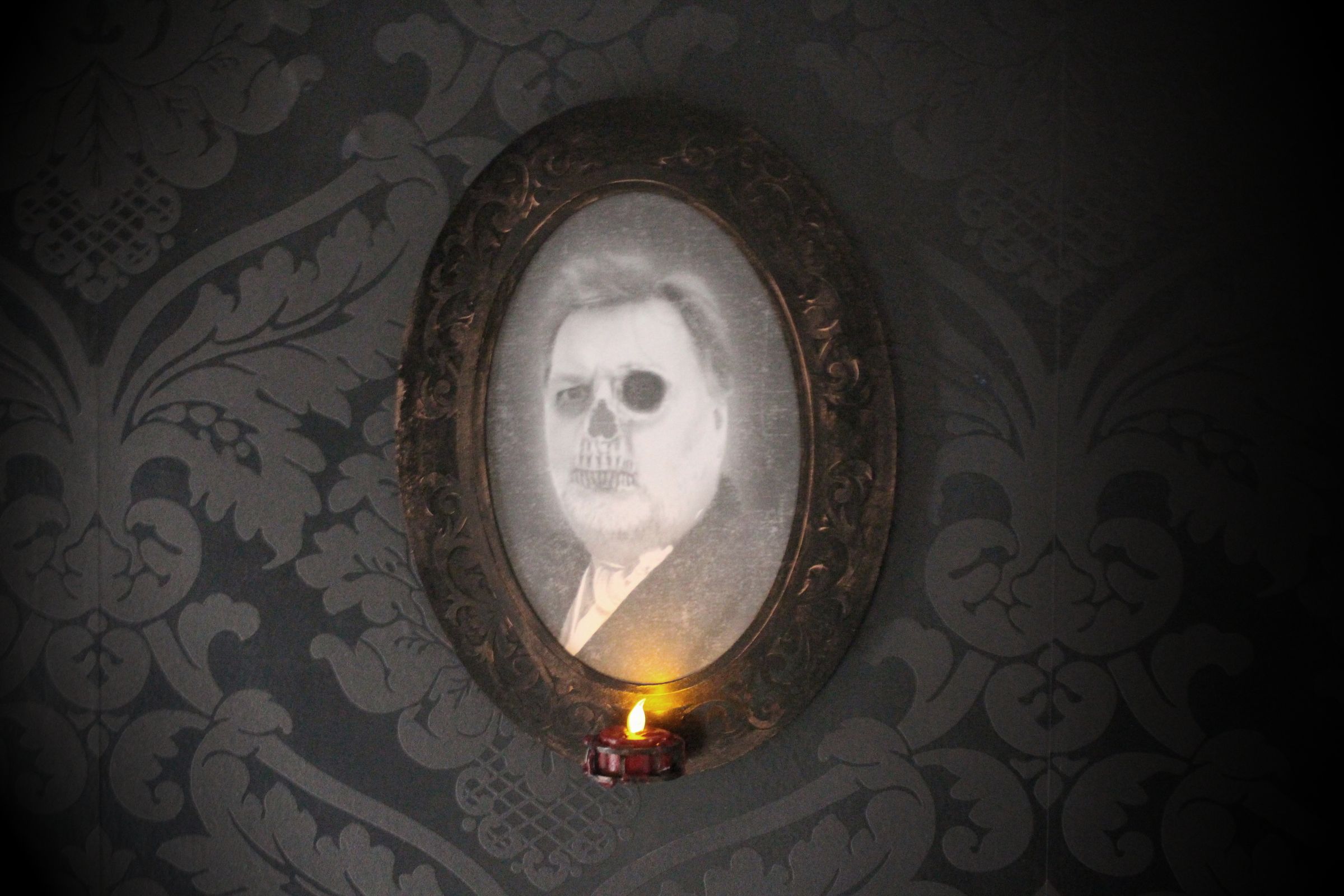 Spooky Candle Picture Frame : 8 Steps (with Pictures) - Instructables