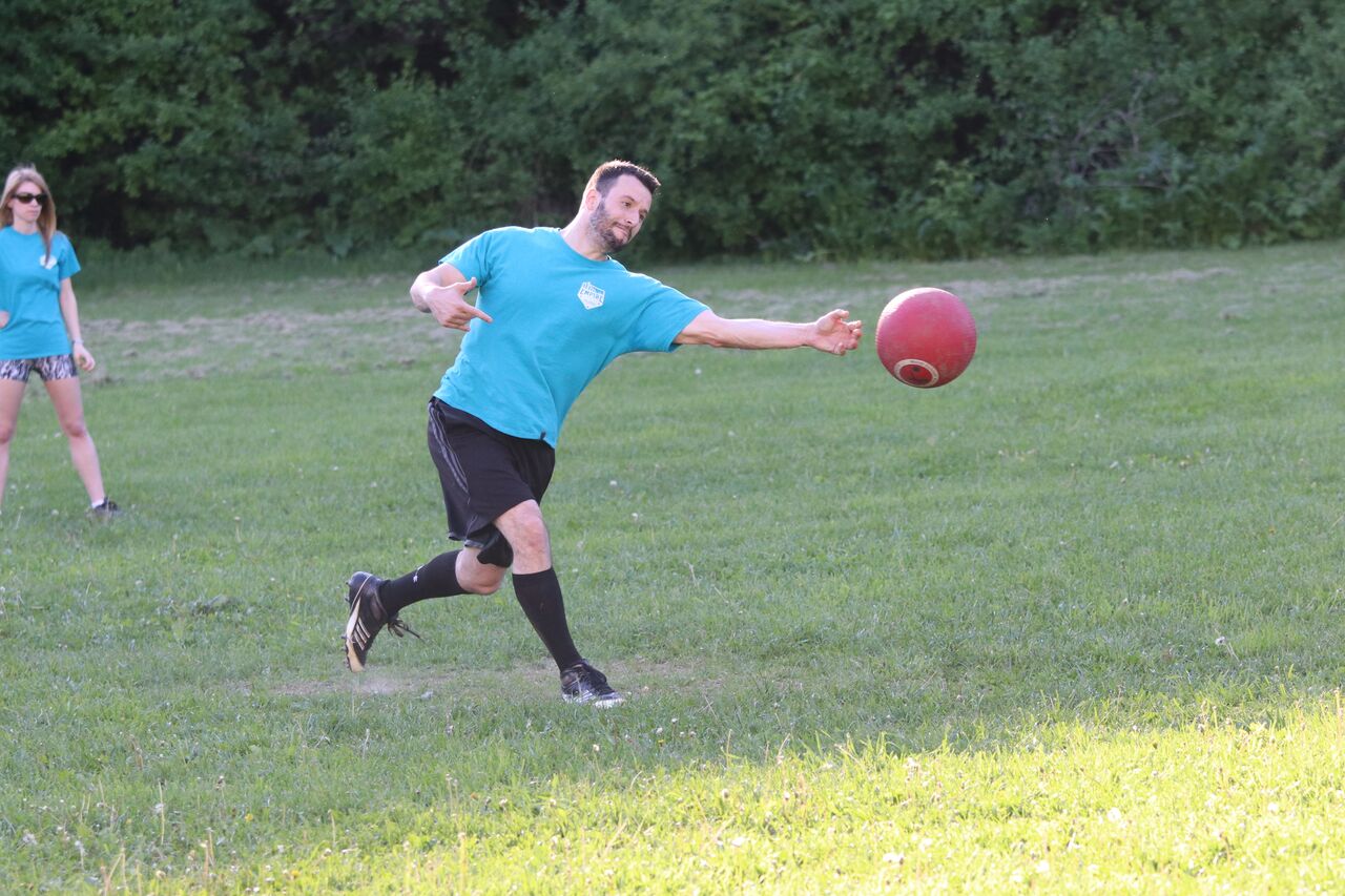 Play Adult Kickball! : 8 Steps (with Pictures) - Instructables