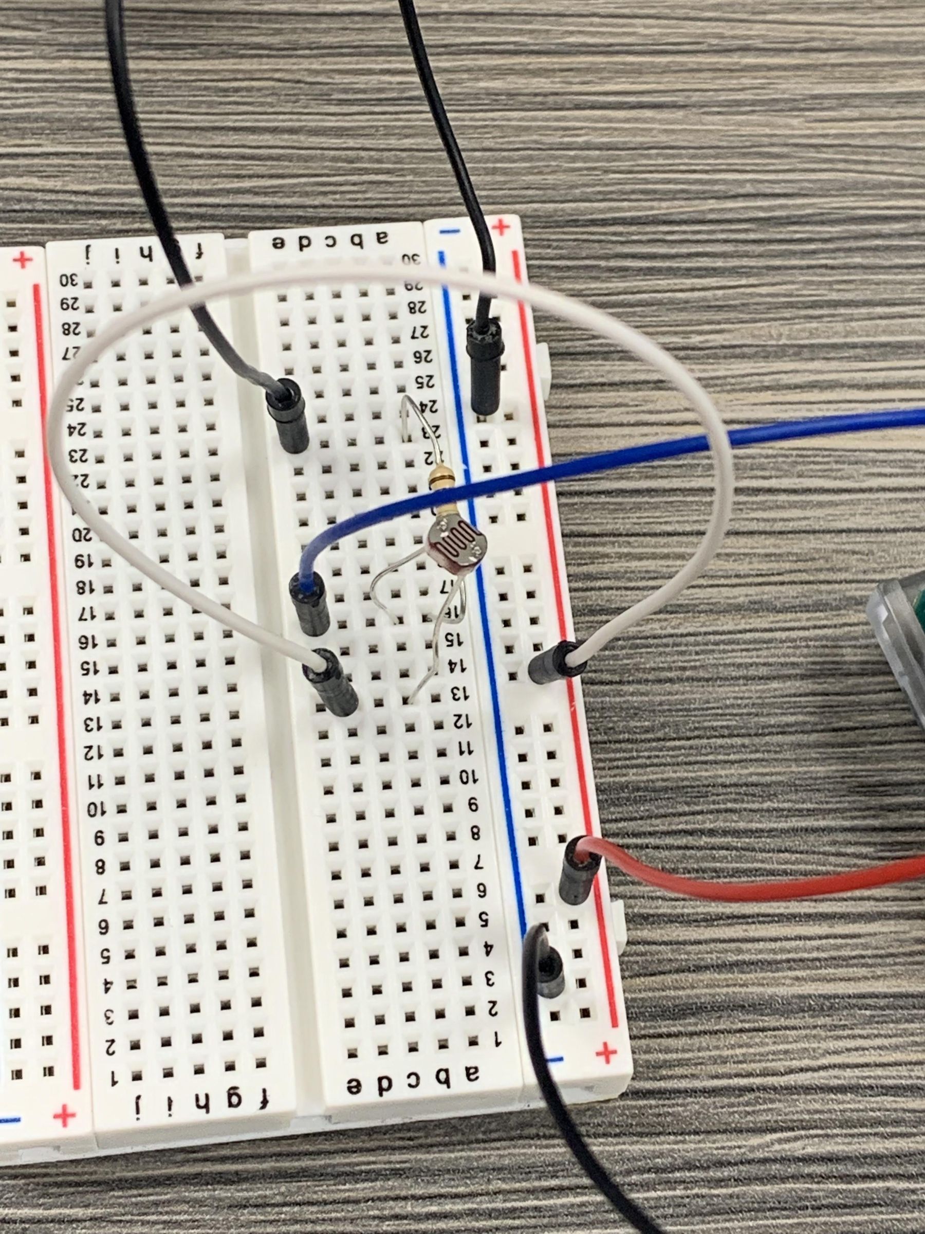 Light Opens Curtain Arduino Uno : 9 Steps - Instructables