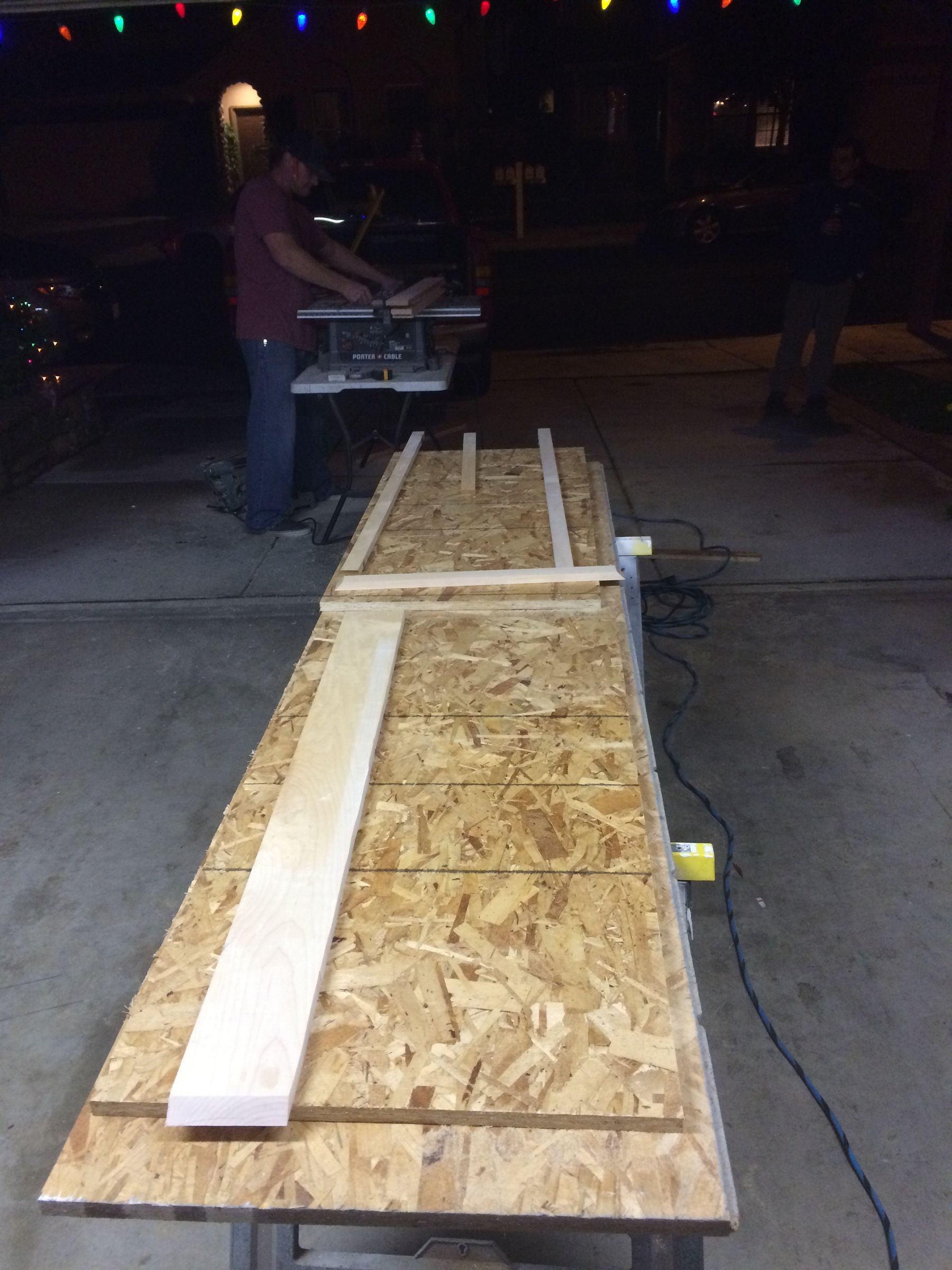 Home Made Custom Portable Beer Pong Table : 6 Steps - Instructables
