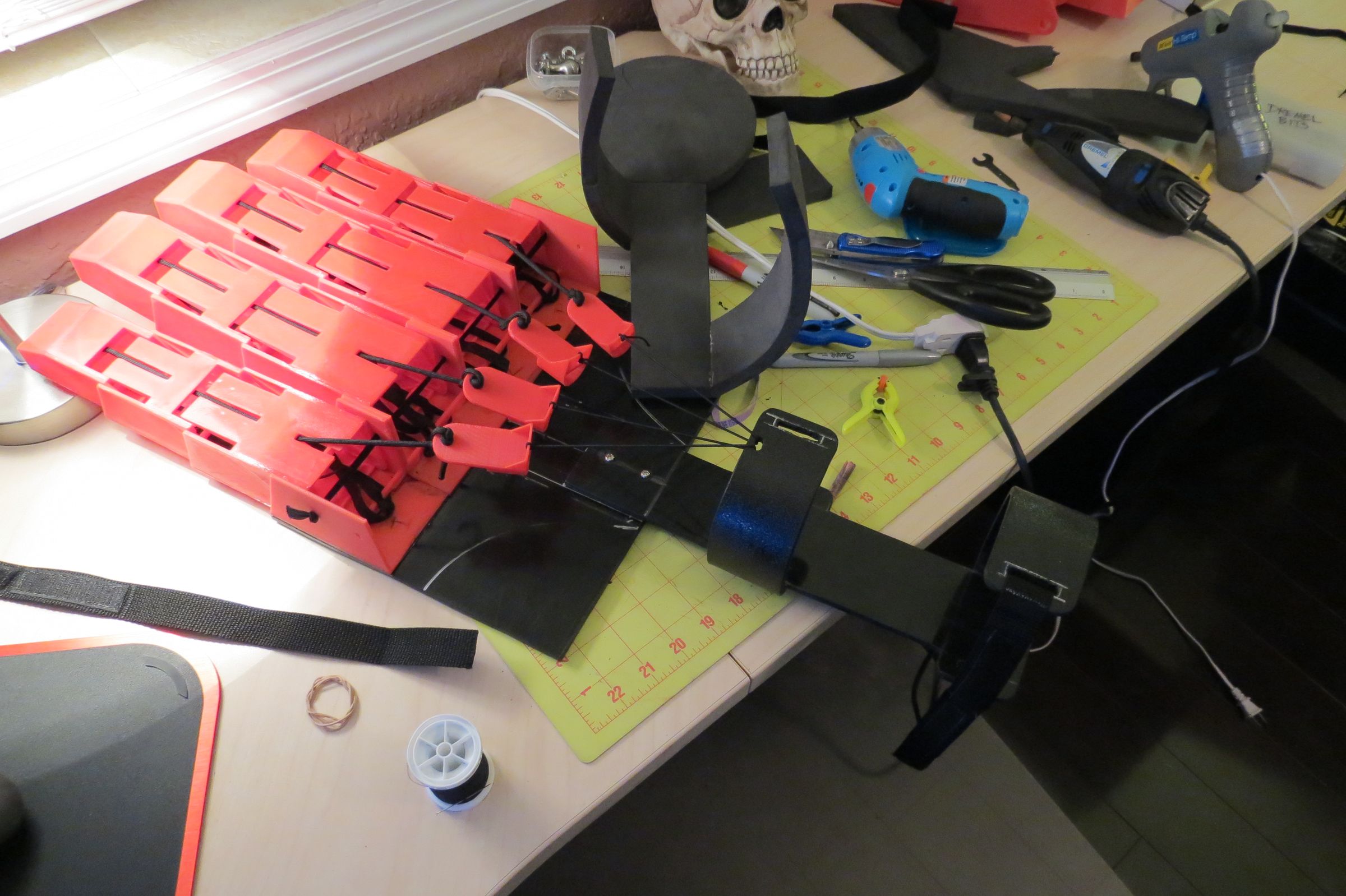 3D Print an Articulated Warhammer 40k Power Fist : 8 Steps (with ...