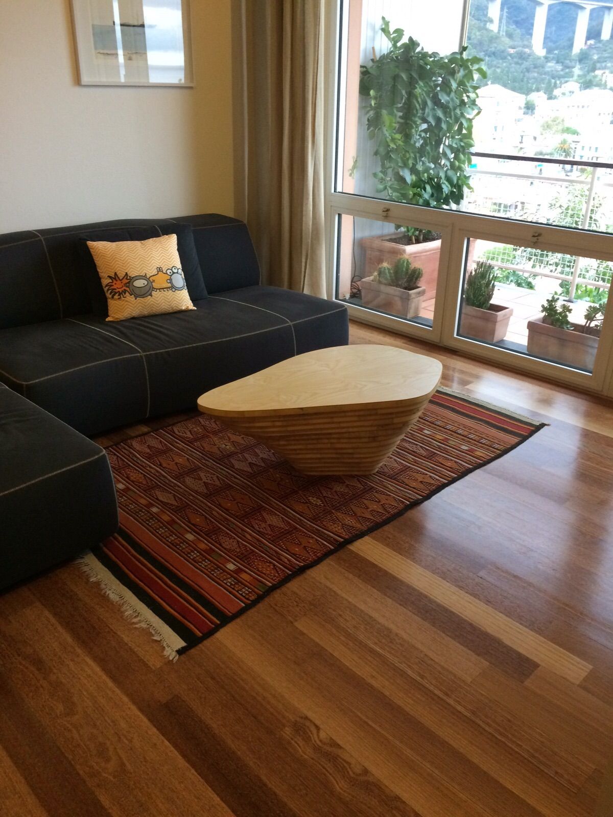 (UNS)TABLE Wooden Coffee Table : 9 Steps (with Pictures) - Instructables