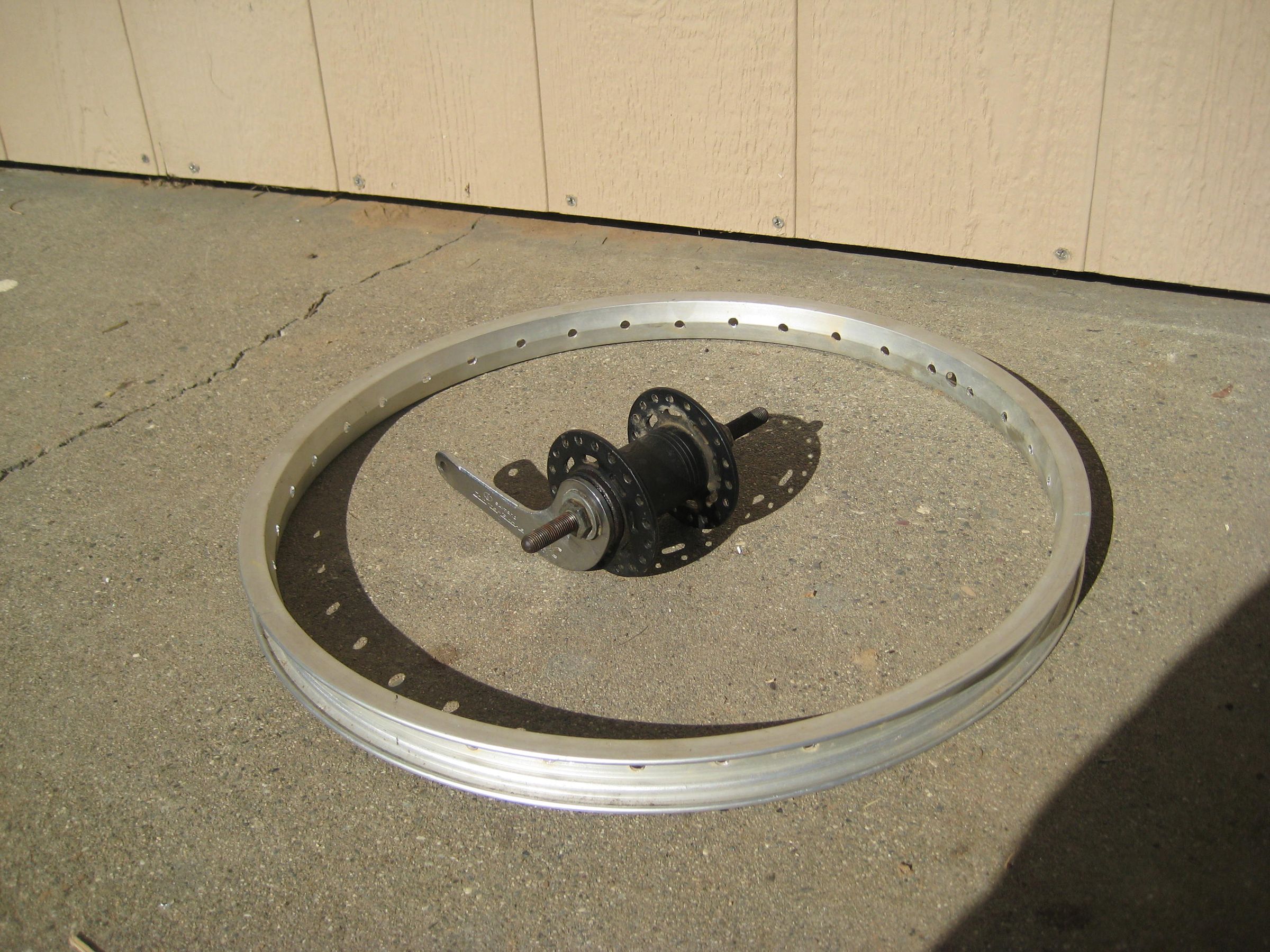 Build Your First Bike Wheel! : 9 Steps (with Pictures) - Instructables