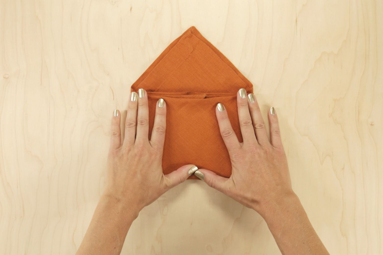 Envelope Napkin Fold : 10 Steps (with Pictures) - Instructables