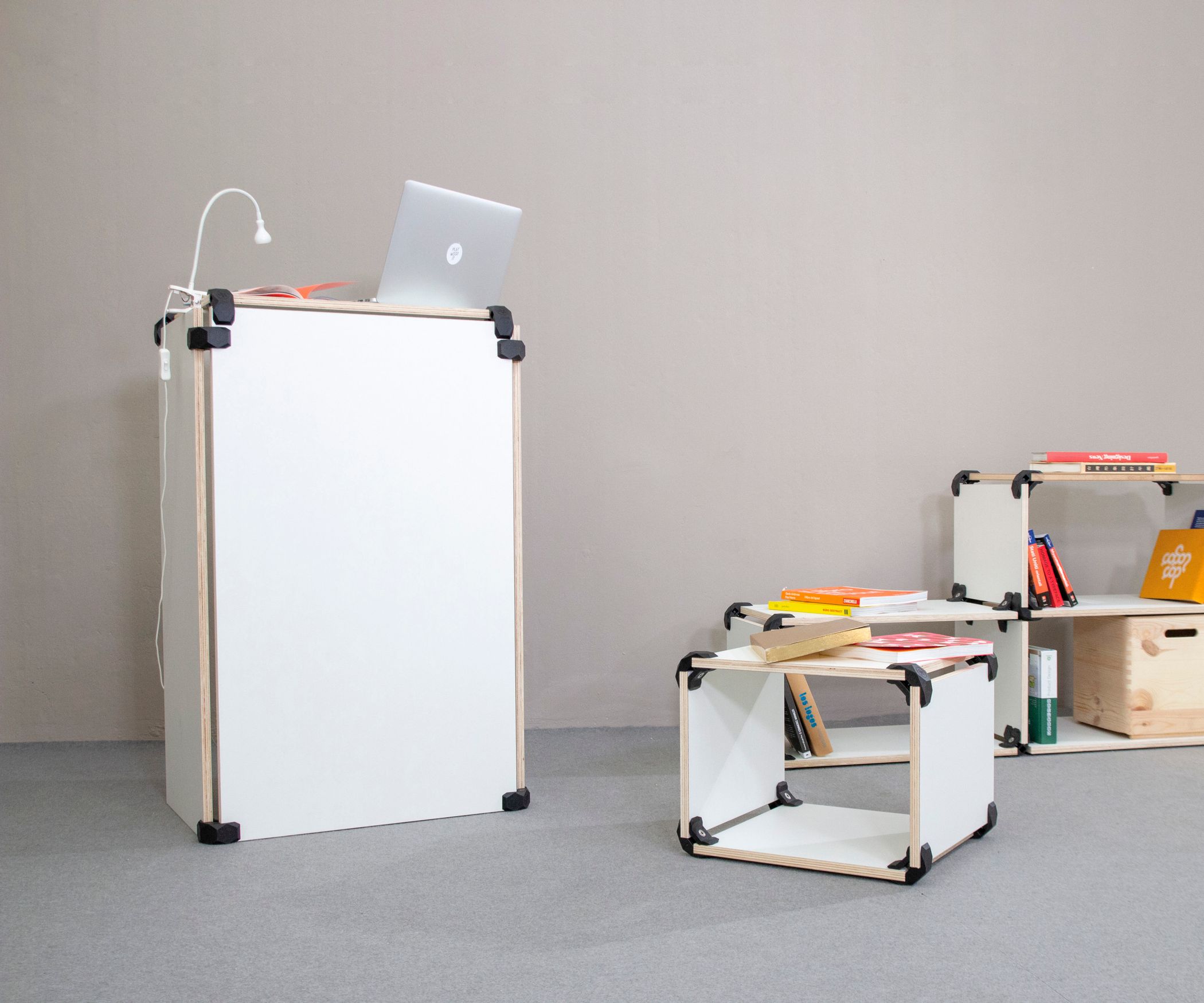 Pop Up Shop DIY Modern Counter : 5 Steps - Instructables