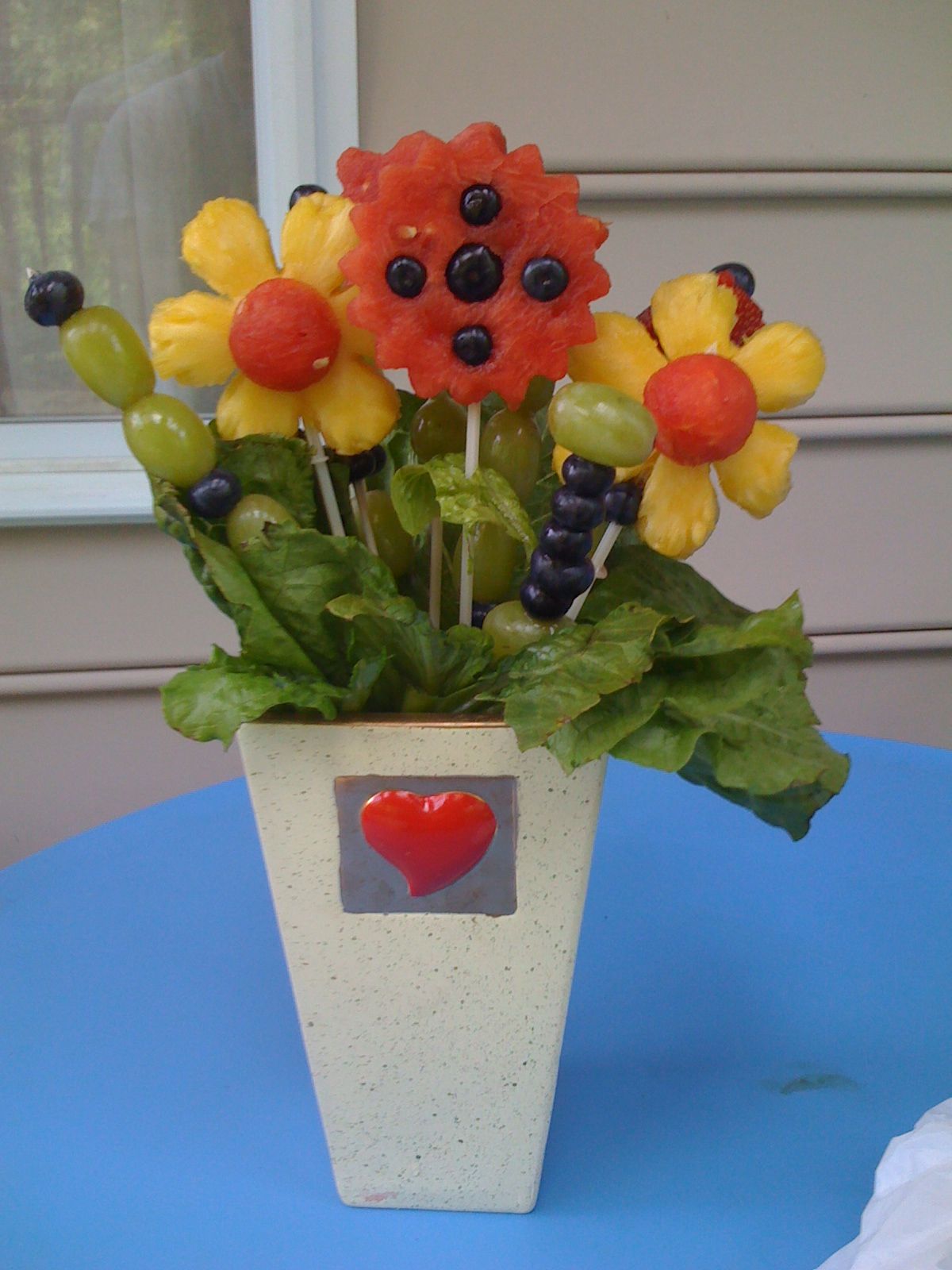 Valentine's Day Twizzler Flowers - Instructables