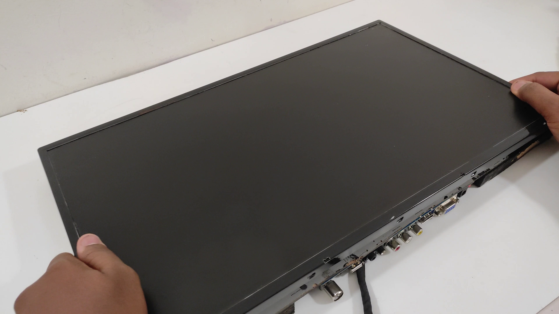 Convert Old Display Panel Into Sleek Monitor : 10 Steps (with Pictures ...