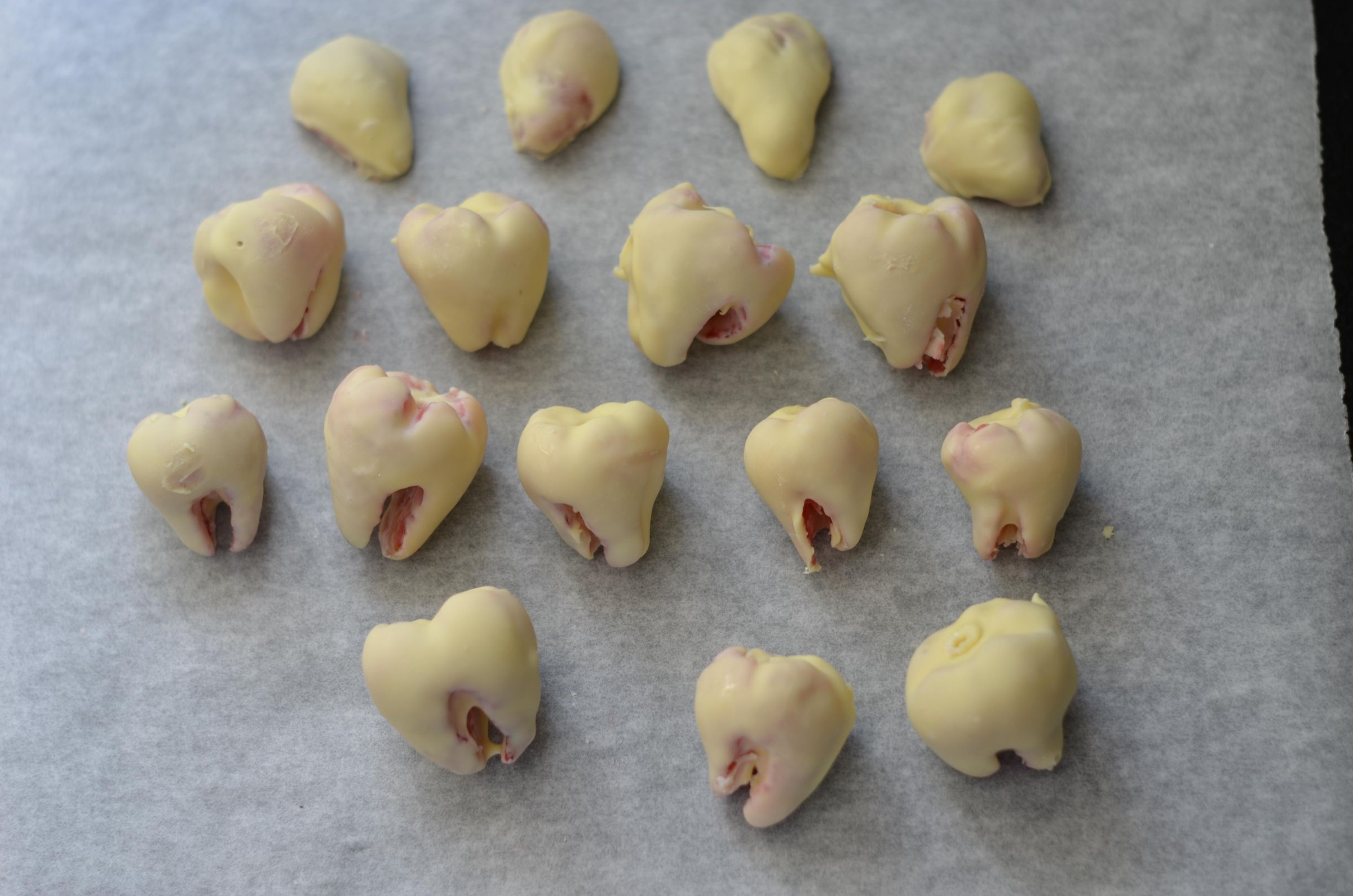 Rotten Teeth Chocolate Strawberries : 9 Steps (with Pictures ...