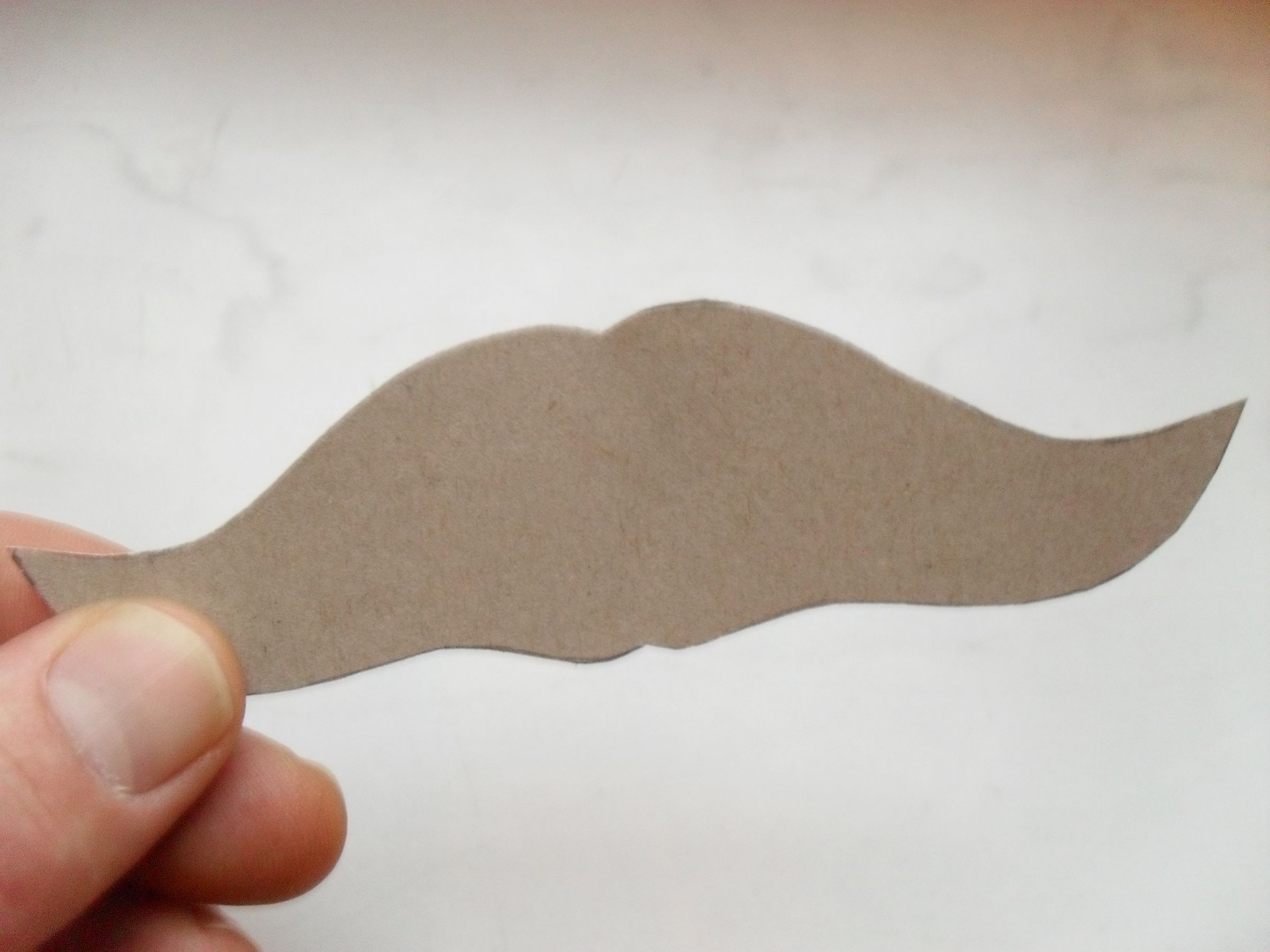 Le Electric Moustache (step by Step) - Instructables